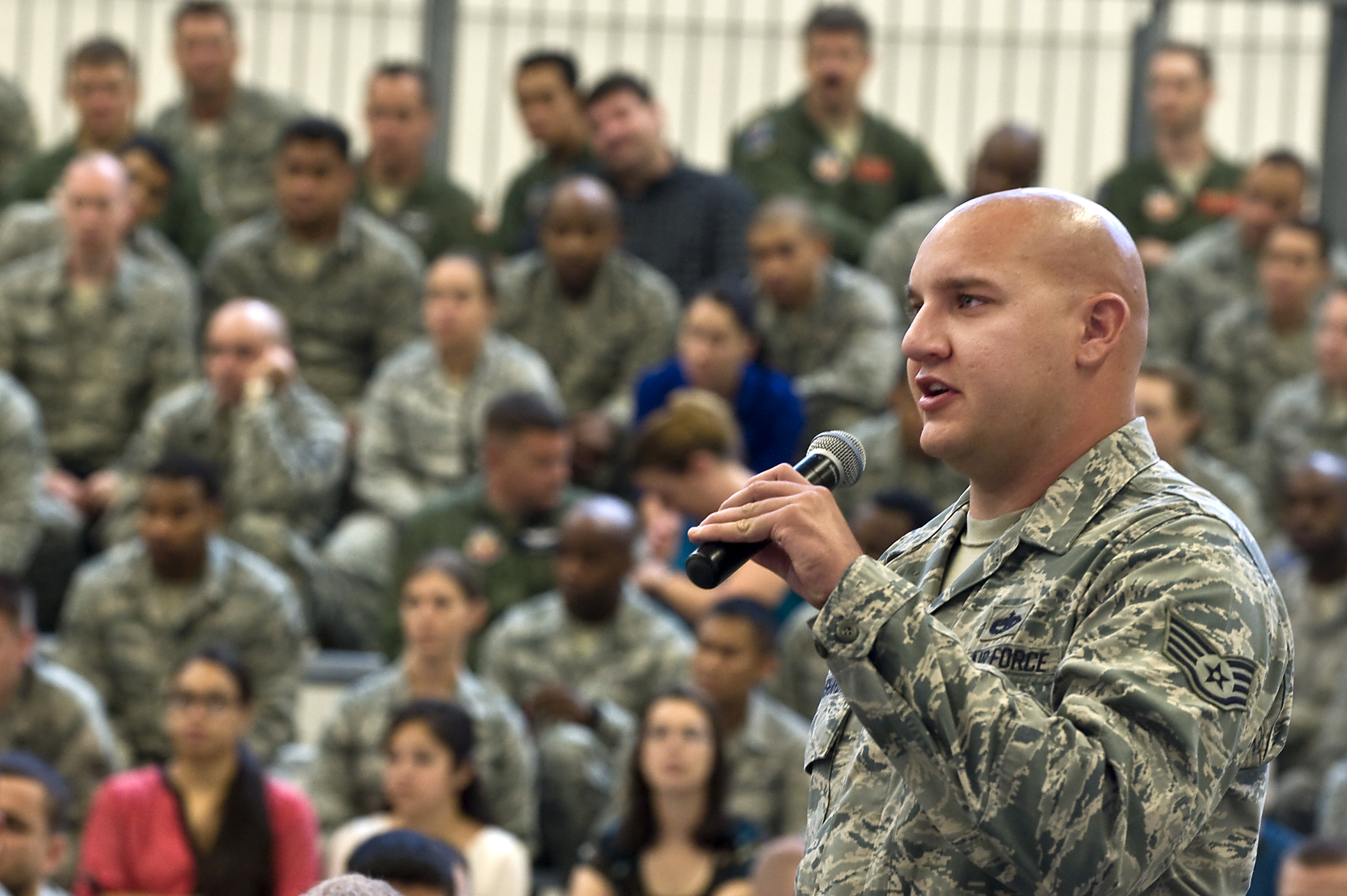 Fanning makes first visit to Nellis, Creech AFBs > Air Force > Article ...