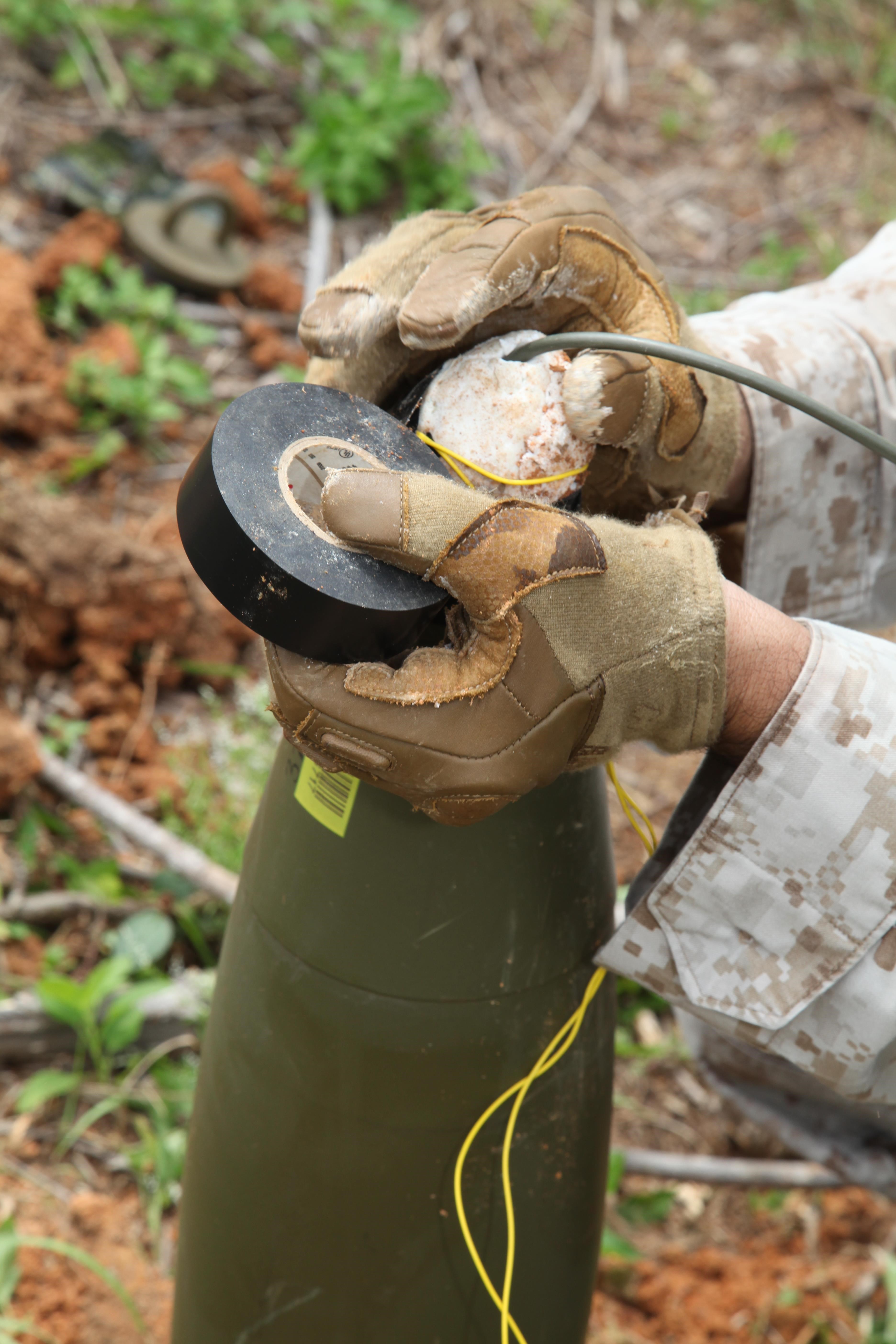 EOD Marines reconstruct blast sites