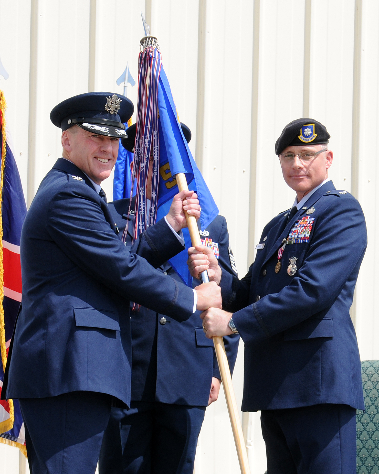 100th SFS changes command > Royal Air Force Mildenhall > RAF Mildenhall ...