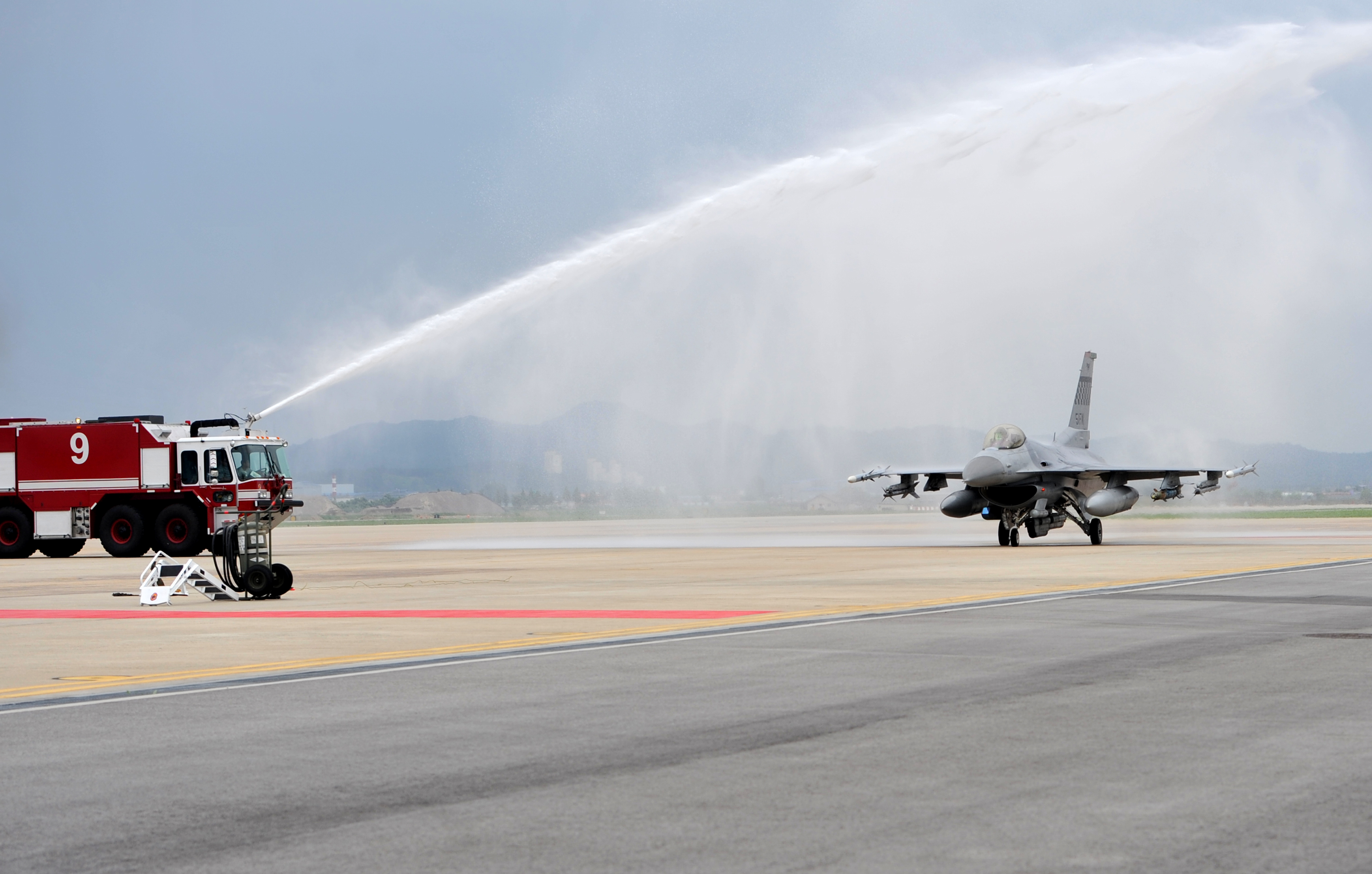 Photos: 51st FW commander takes final flight at Osan > Osan Air Base ...