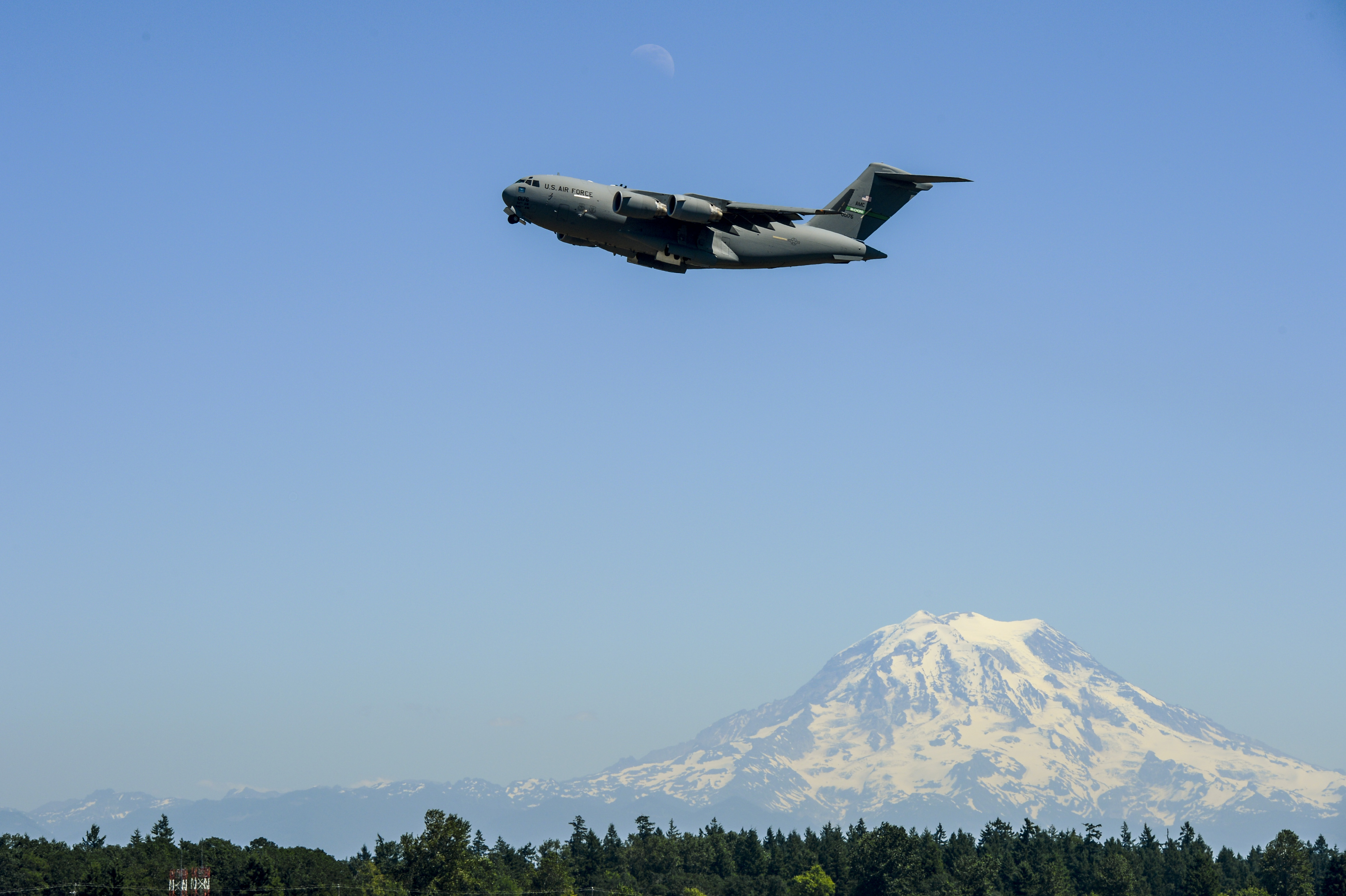 62AW commander flies 'fini' flight > Team McChord > Article Display