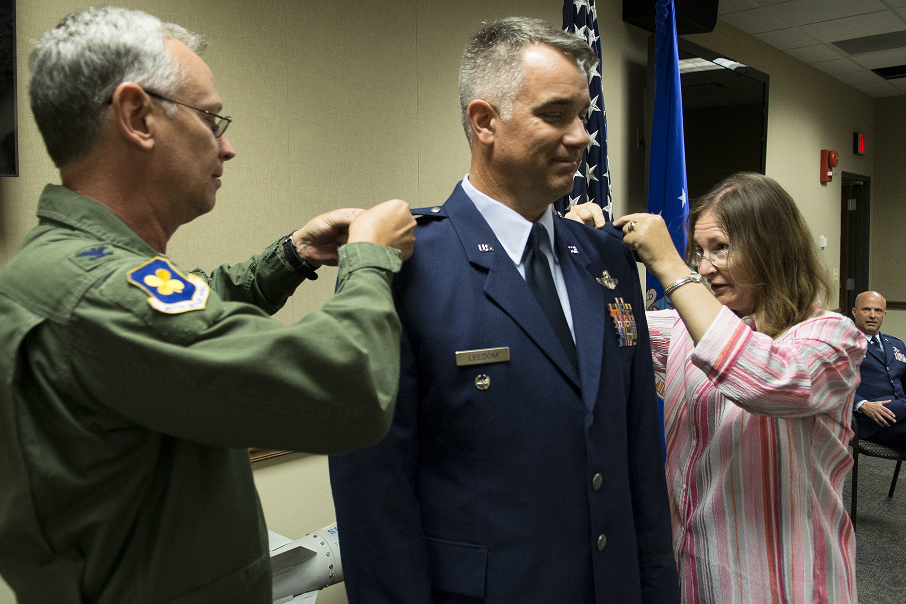 Former 93rd Bomb Squadron commander pins on Colonel > 307th Bomb Wing ...