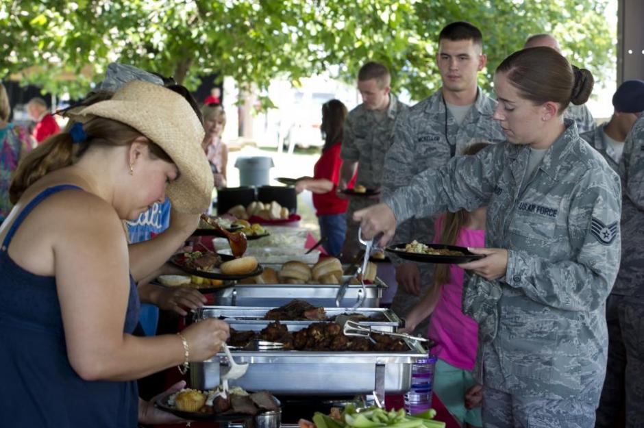 Community thanks military members with summer picnic > Hill Air Force ...
