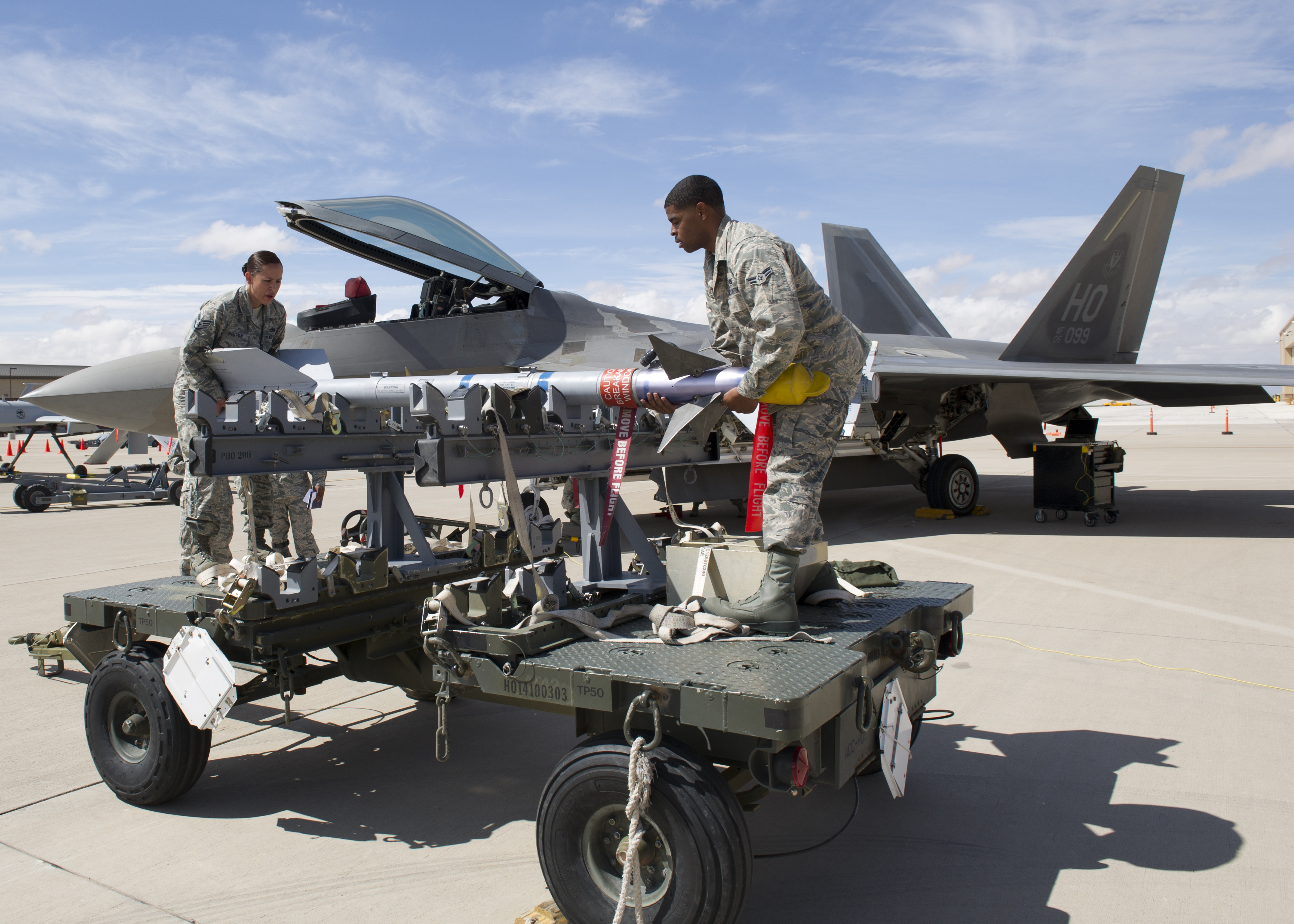 Photos: Load crews compete in second quarter competition