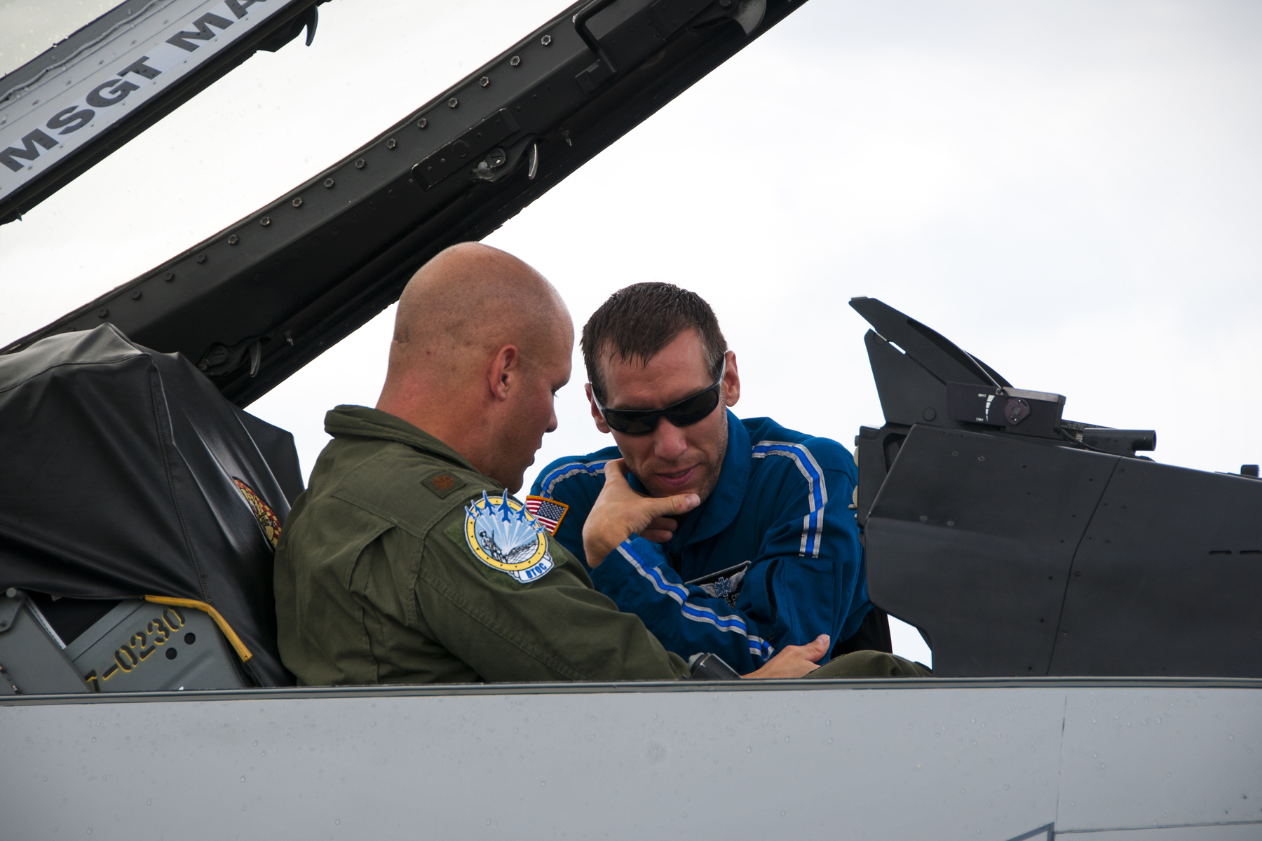 132nd Fighter Wing Welcomes UnityPoint Health Life Flight Team.