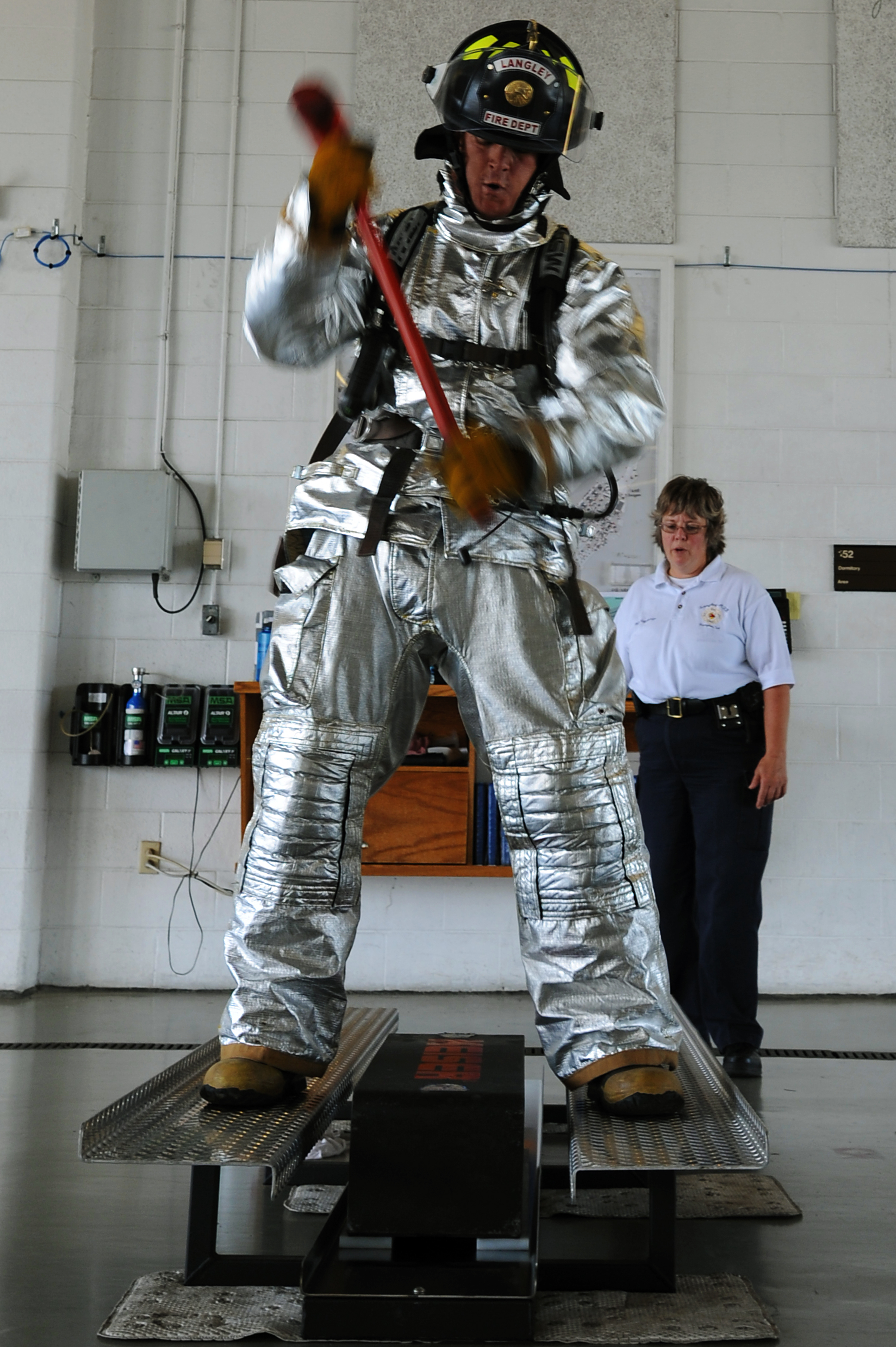 ACC command chief visits the 633rd ABW > Joint Base Langley-Eustis ...