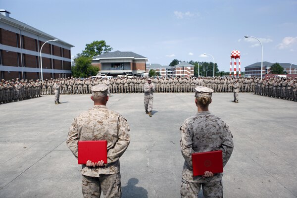 Combat instructors fight off death, save students' life > Marine Corps ...