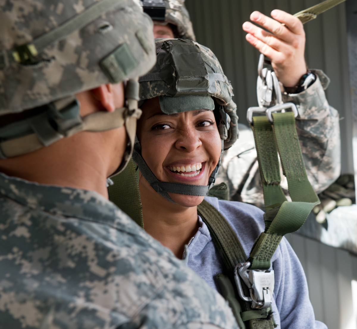 2-337 PFAR Spouses play Army