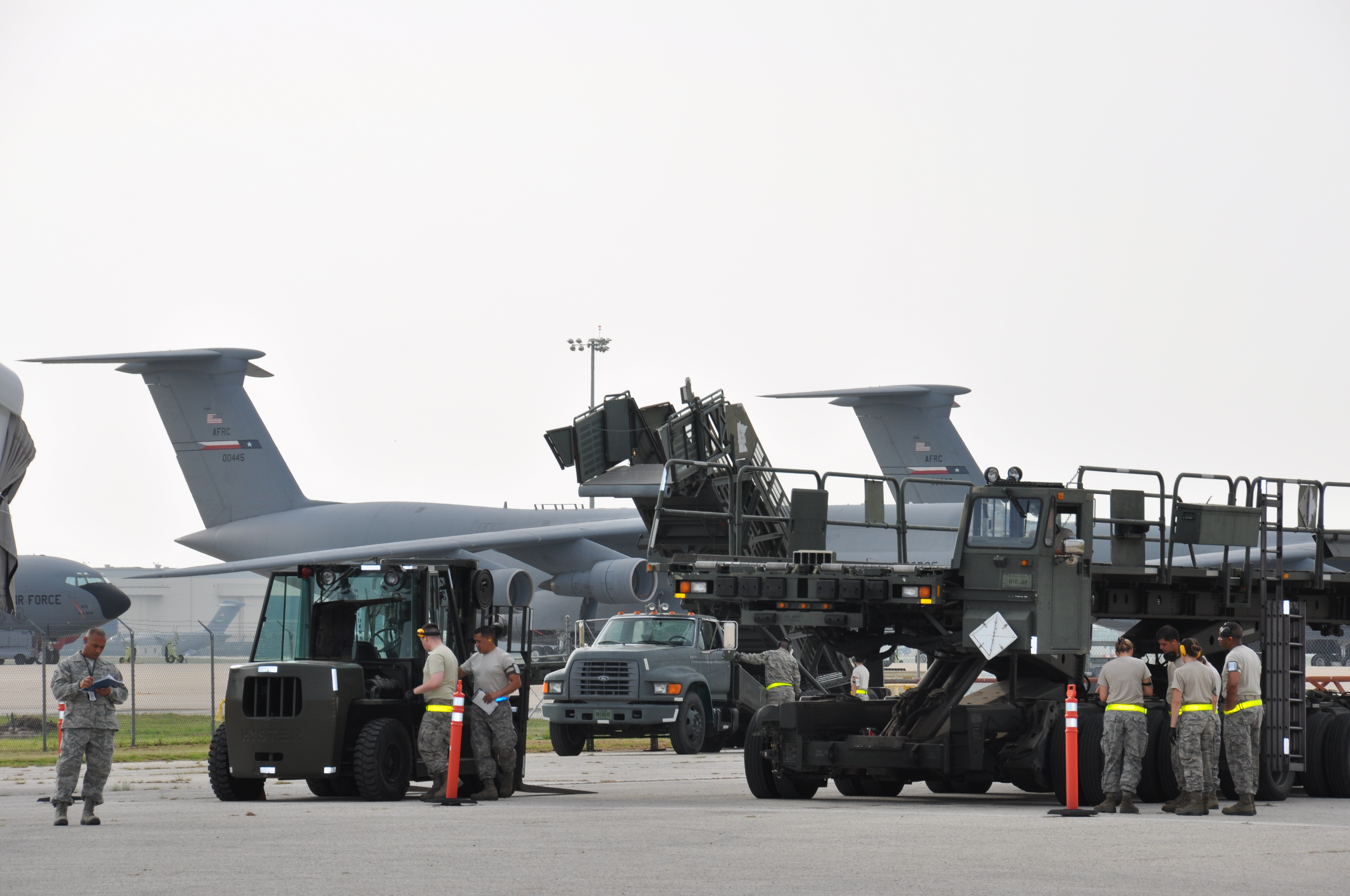 Inspection, Inspection, Inspection! > 433rd Airlift Wing > Article Display