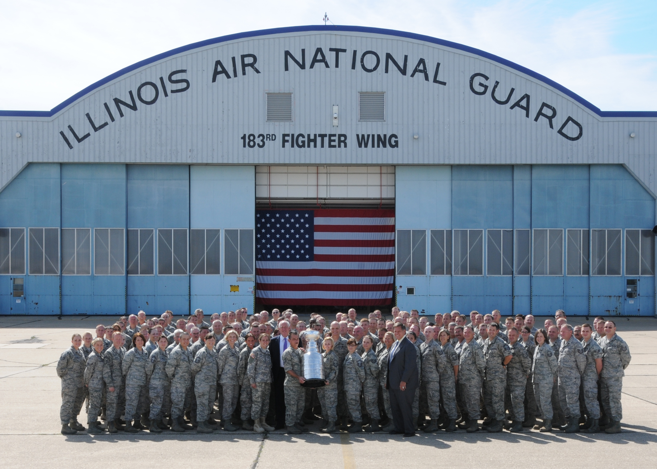 Stanley Cup visits 183d Fighter Wing