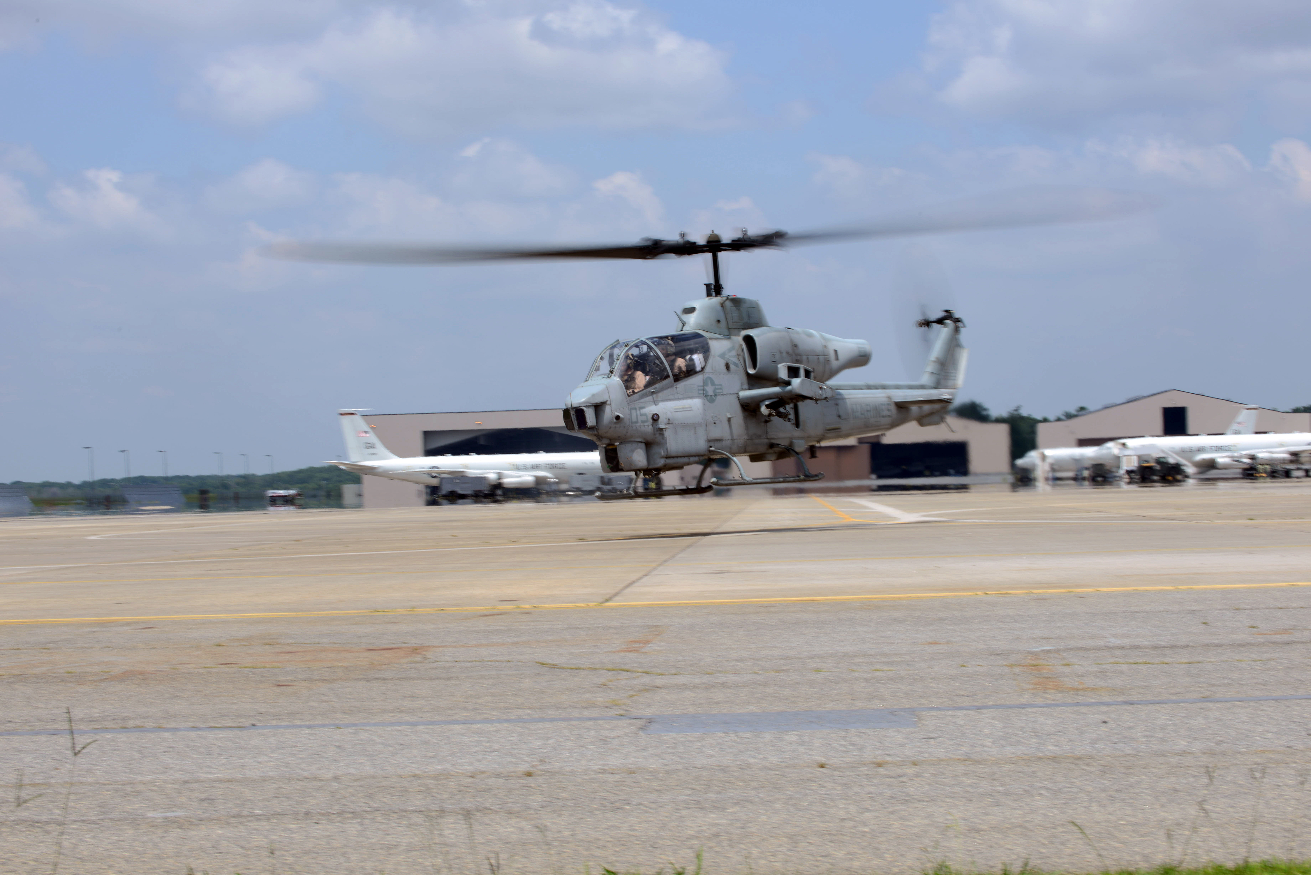 super cobra attack helicopter