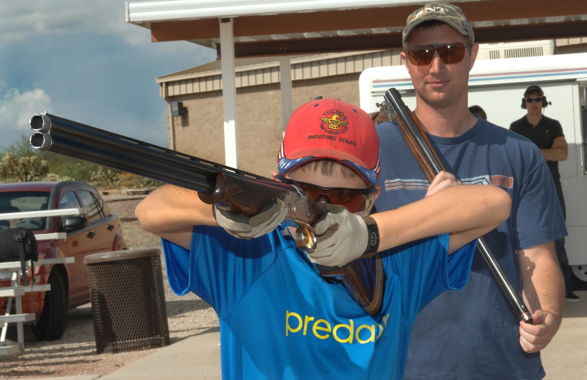 Junior skeet shooter aims high > Air Combat Command > Display