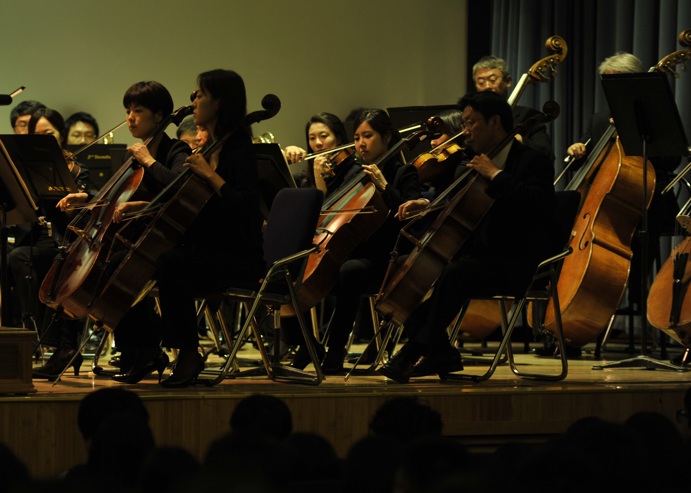 Photos: Gyeonggi Philharmonic Orchestra comes to Osan > Osan Air Base ...