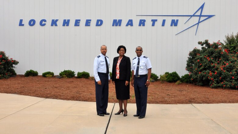 22nd Air Force vice CC visits Lockheed Martin > Dobbins Air Reserve ...