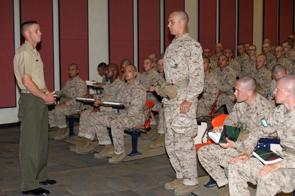Corps ensures recruits understand honor > United States Marine Corps ...