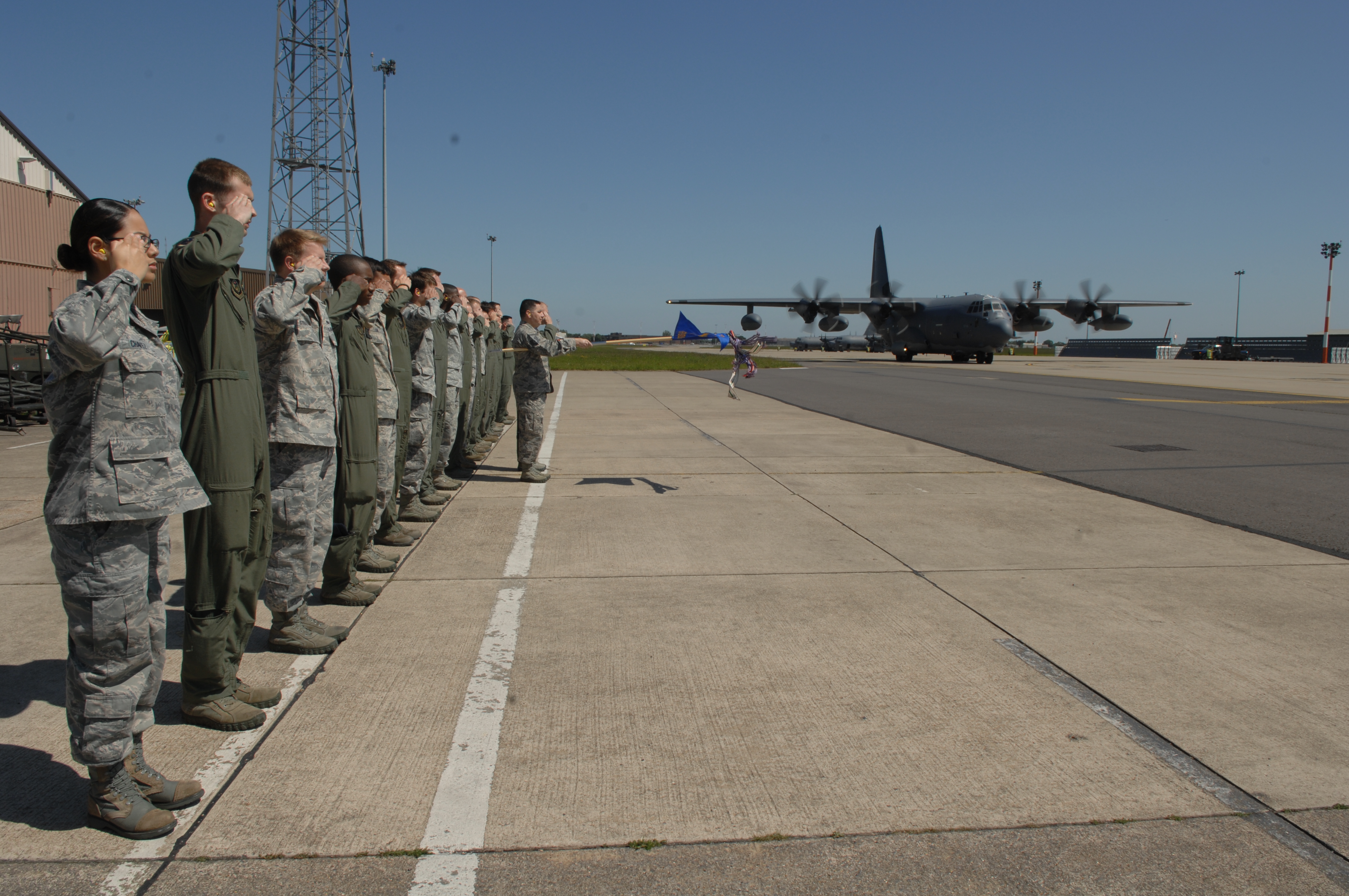 352nd SOG welcomes MC-130J > Royal Air Force Mildenhall > RAF ...