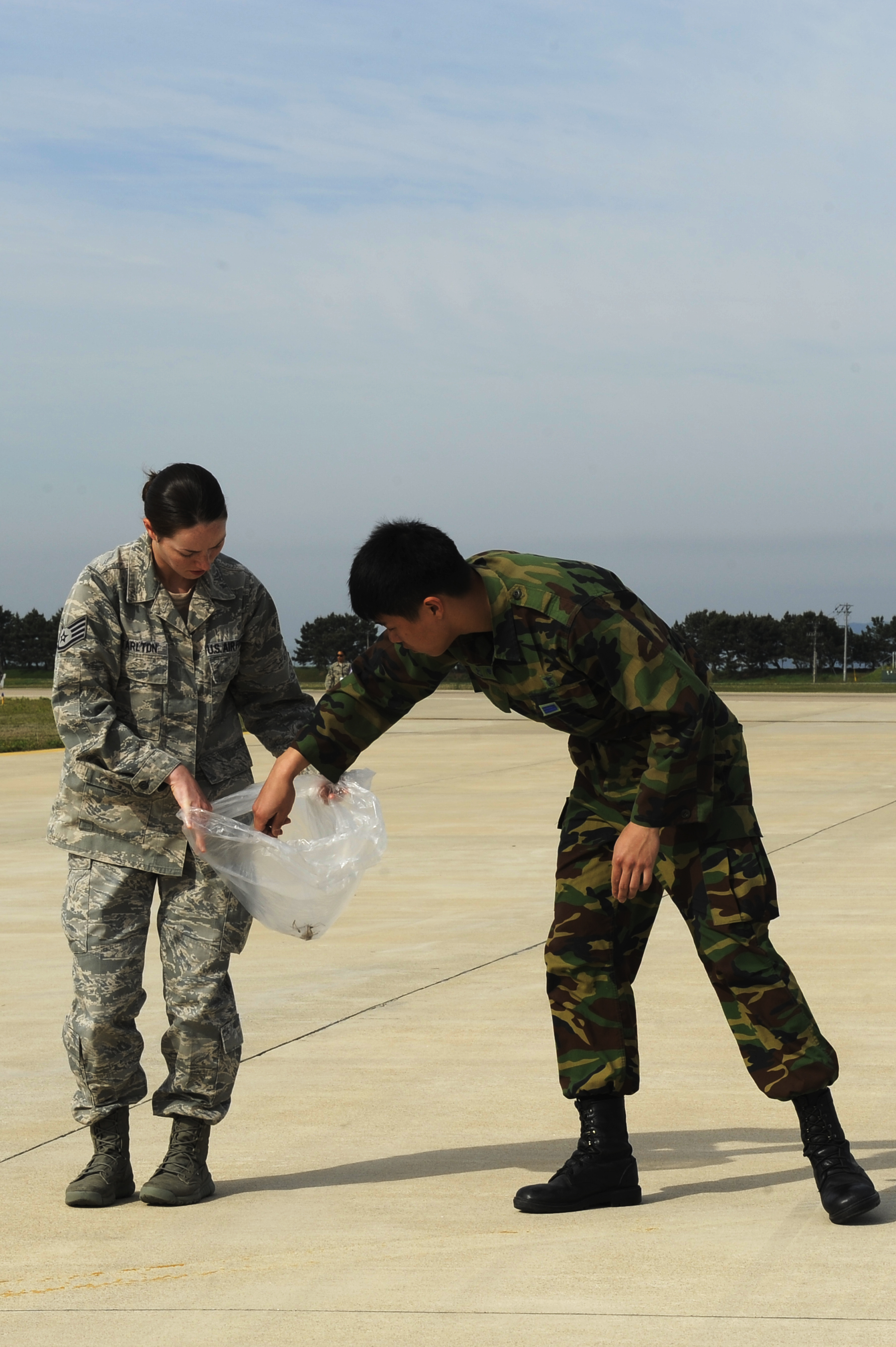 Joint US, ROK FOD Walk > Kunsan Air Base > Commentaries