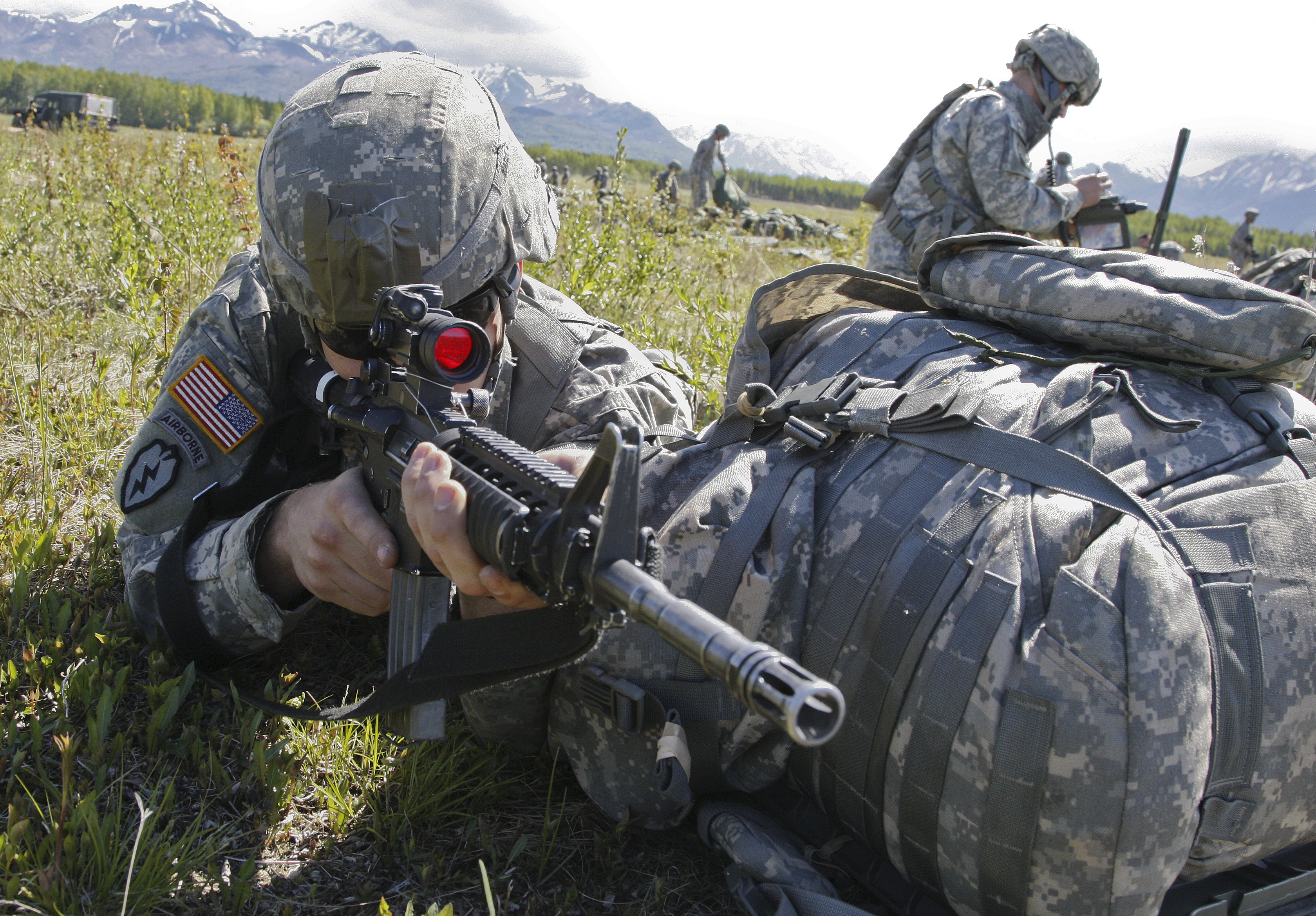 Army Spc. Adam Nail provides perimeter security on Malamute Drop Zone ...