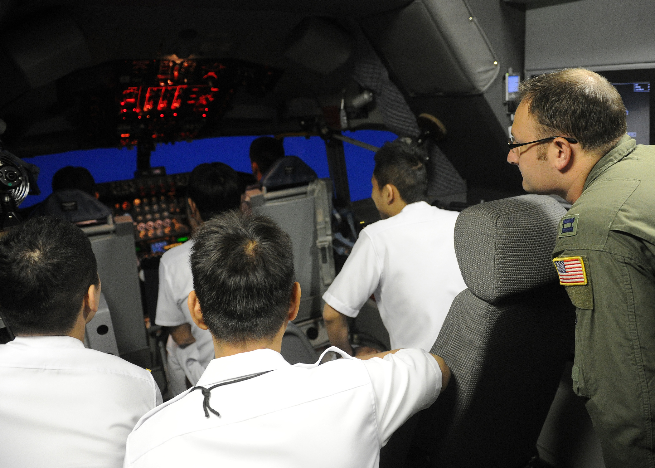 JMDSF gets hand on training in Air Force Simulator > 15th Wing ...