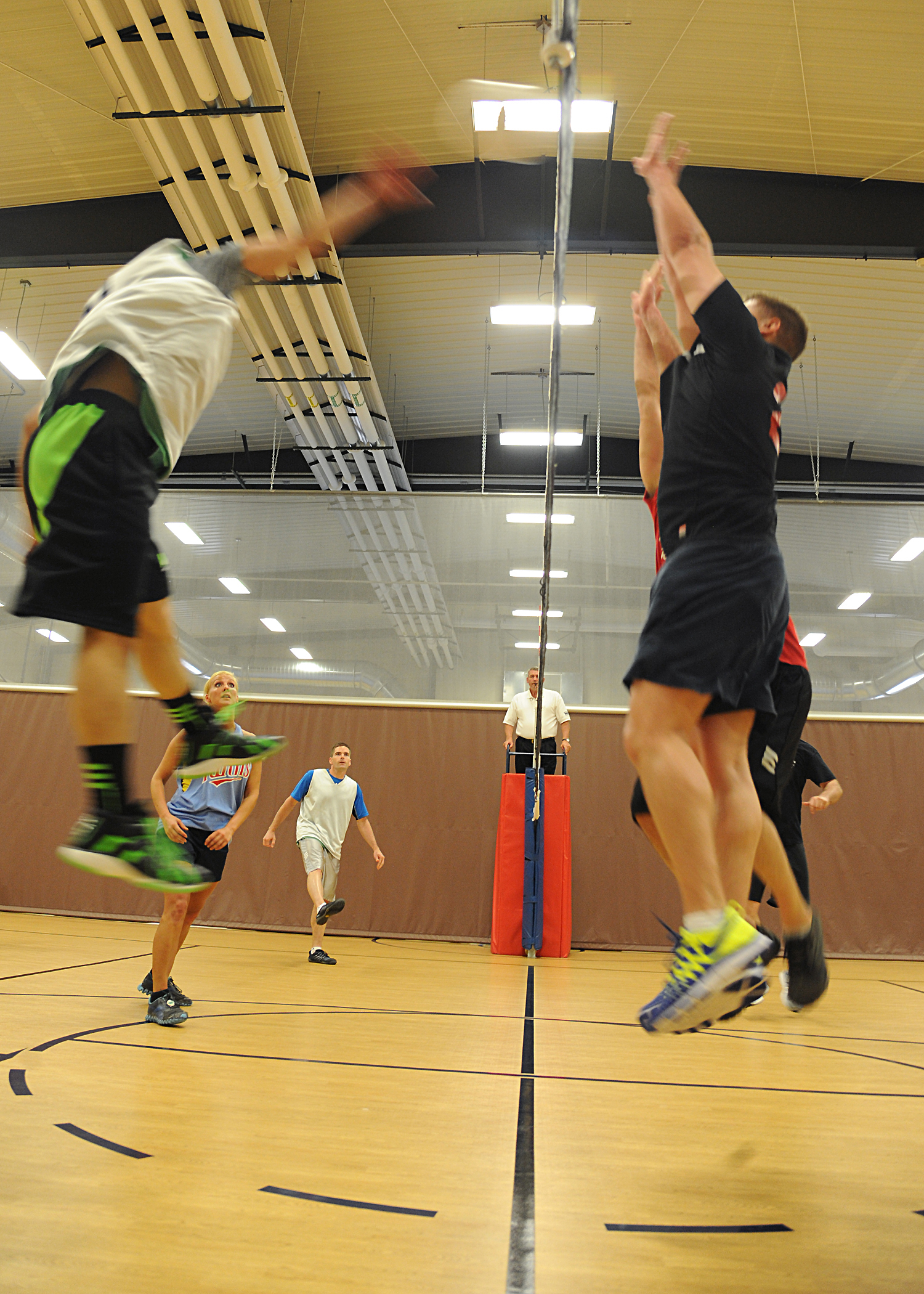 319th Medical Group Tops Intramural Volleyball Championships > Grand ...