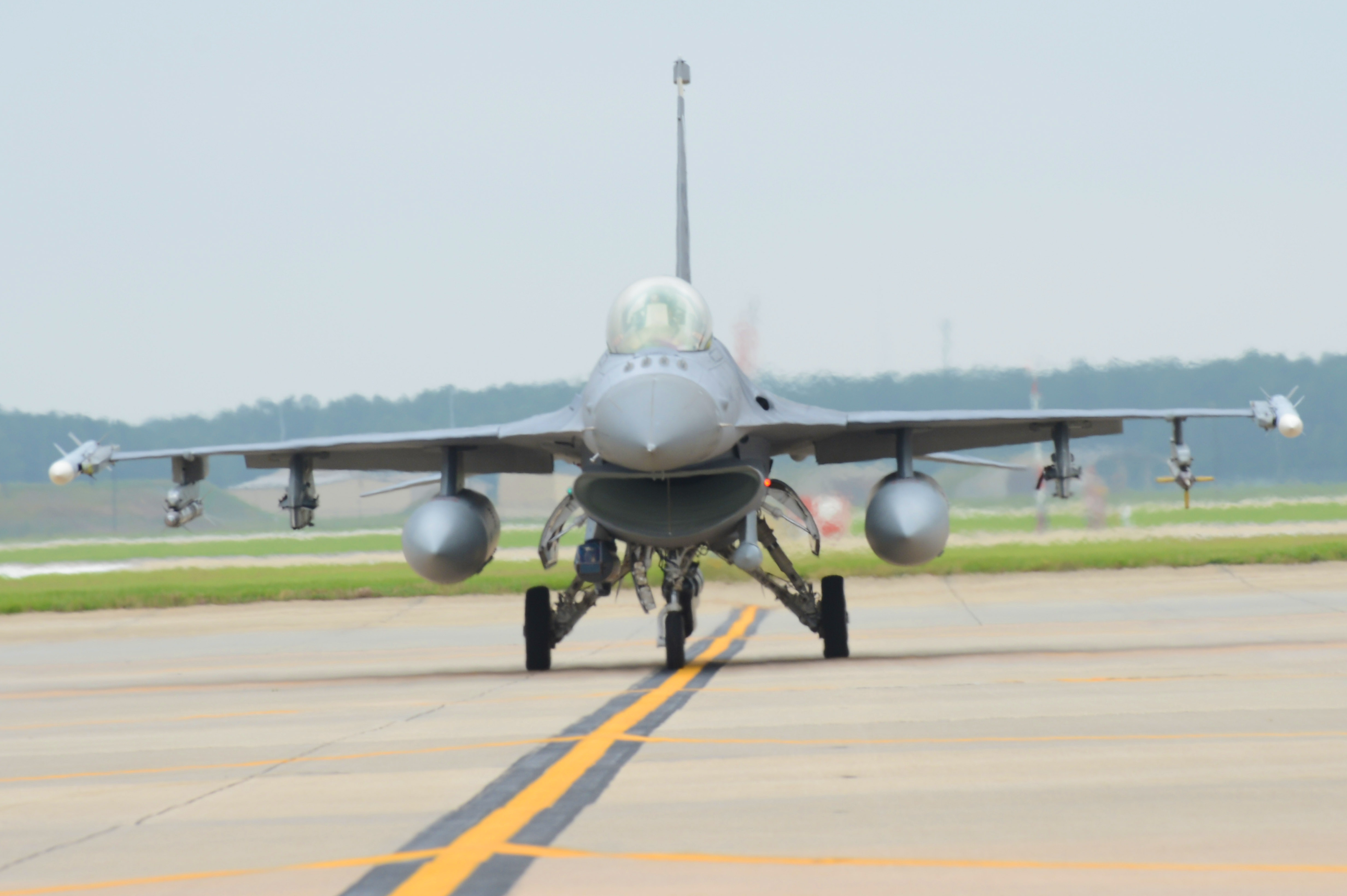 77th FS crew chiefs work around clock > Shaw Air Force Base > Article ...
