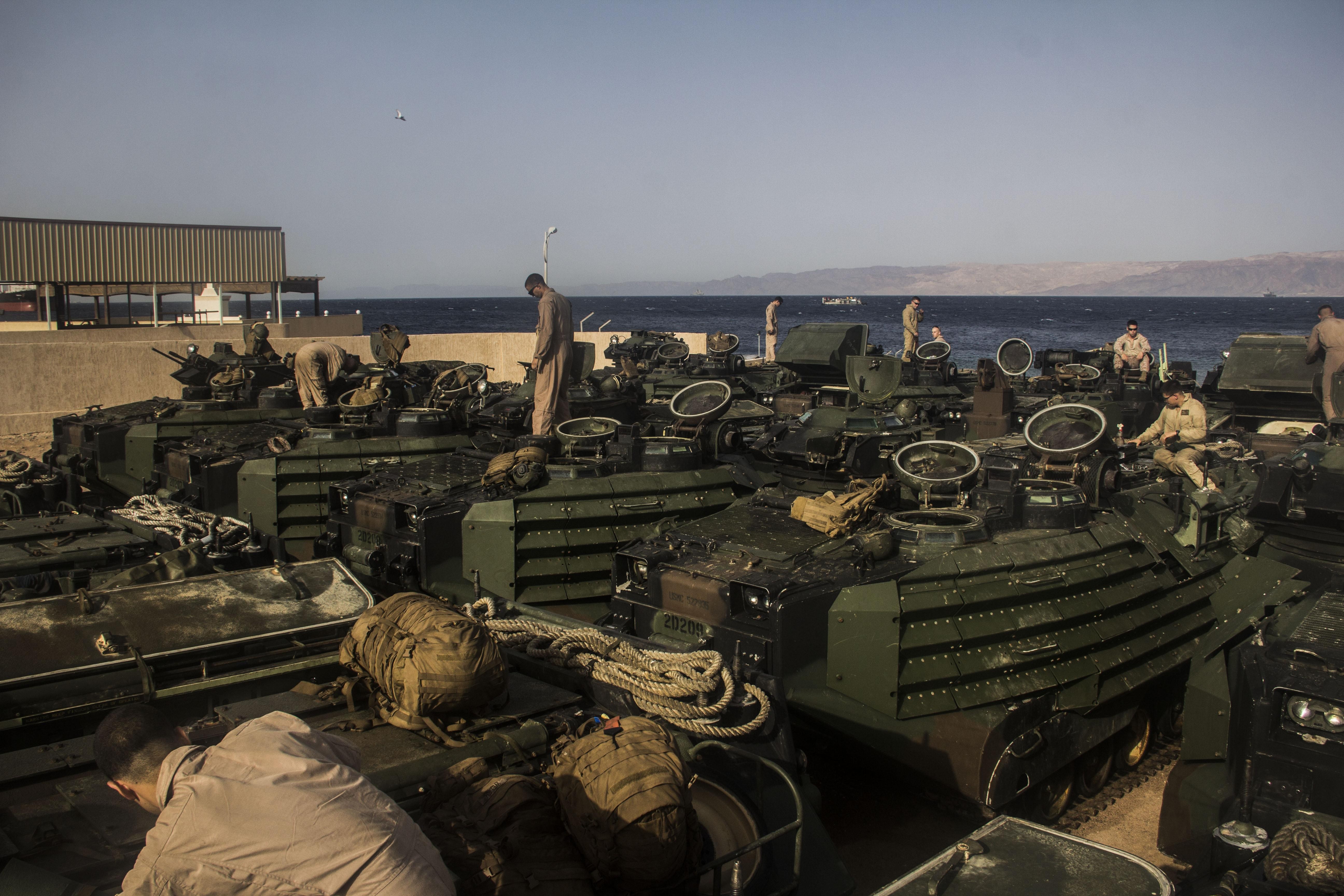 AAV Platoon builds bridges with Jordanian Army > United States Marine ...