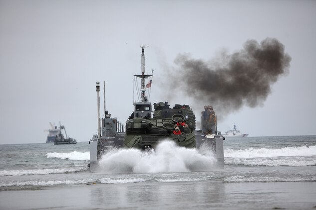 MPF offload kicks-off Dawn Blitz 2013 > 1st Marine Logistics Group ...