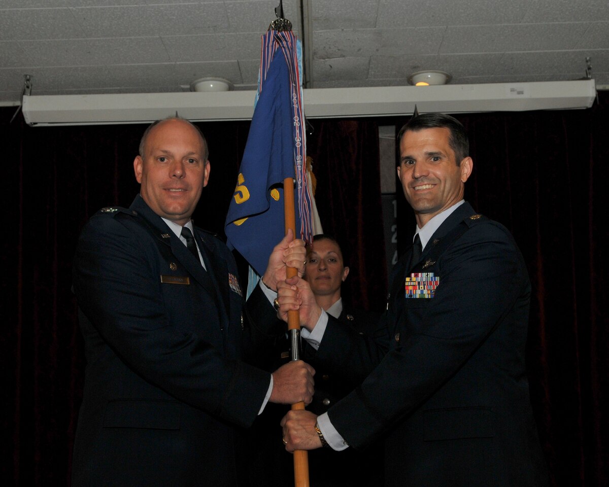 18th CS welcomes new commander > Kadena Air Base > Article Display