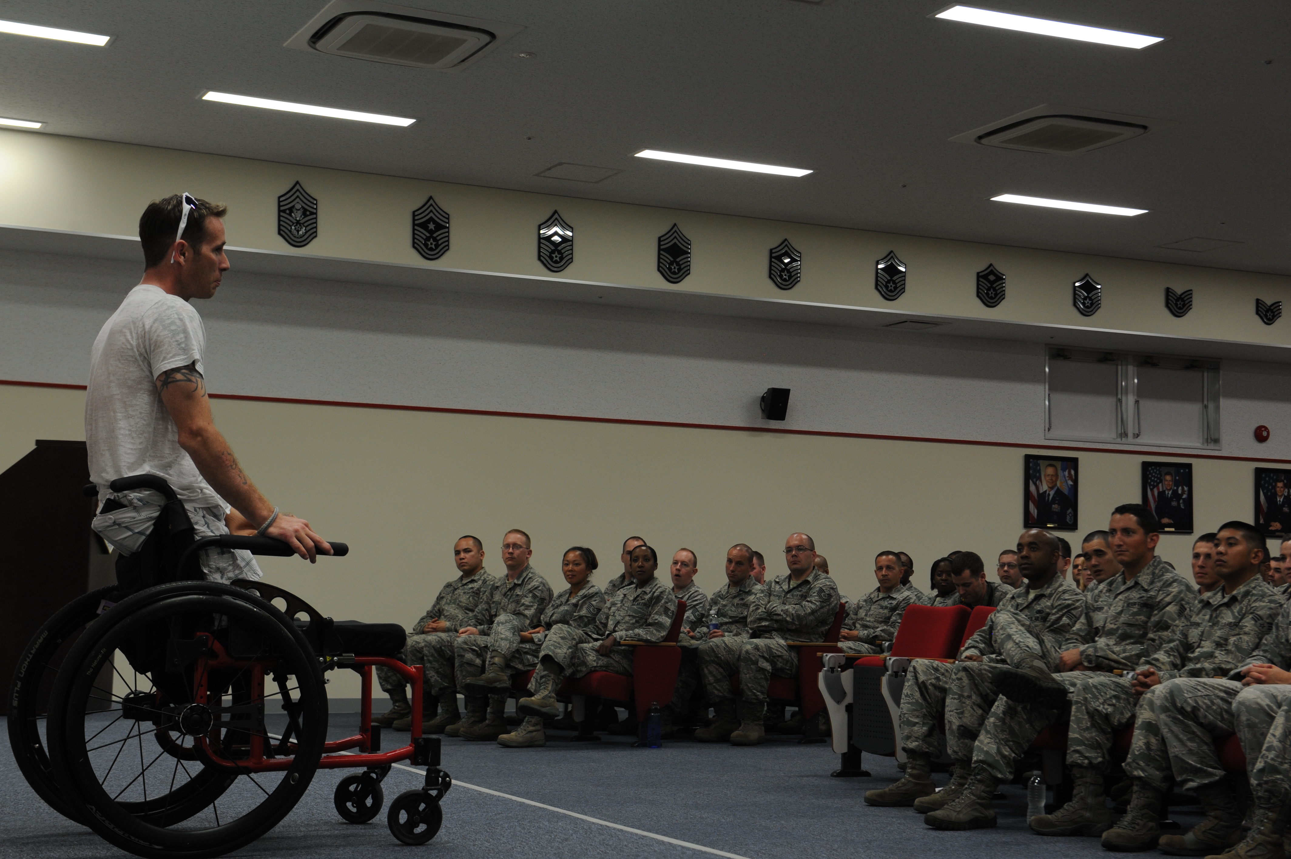 Triple amputee gives words of wisdom during visit to Okinawa > Air ...
