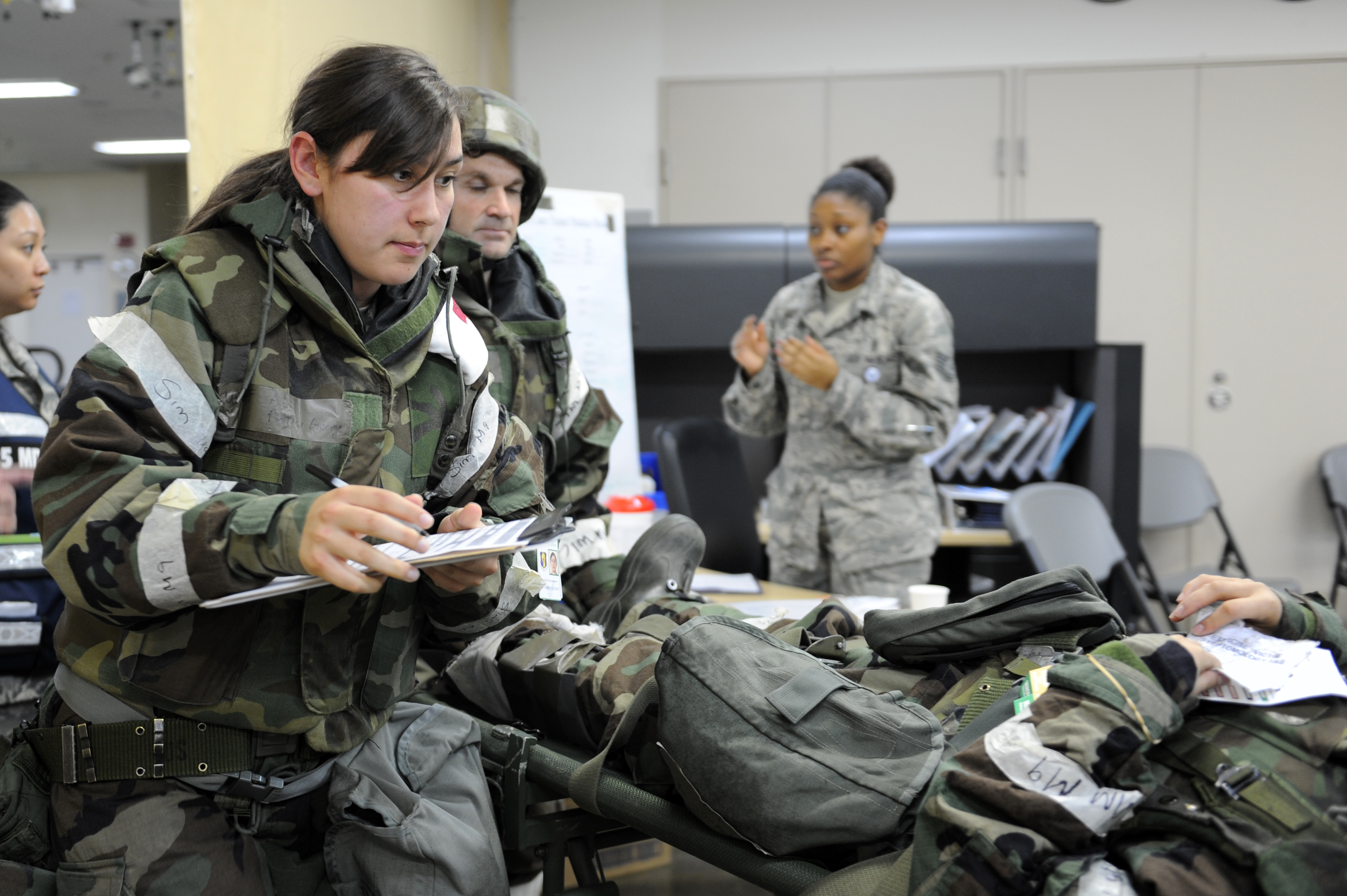 35 MDG: Providing care to simulated casualties > Misawa Air Base ...