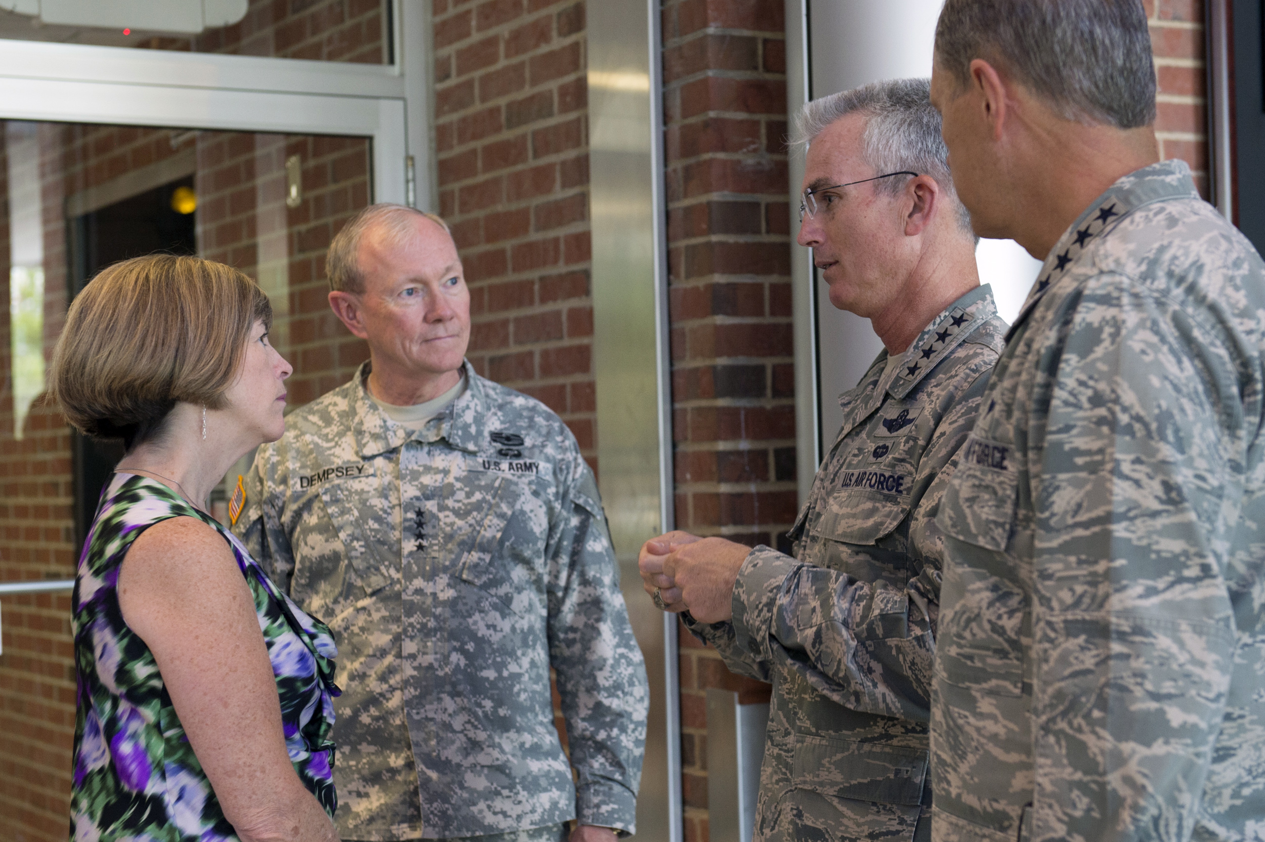 Gen. Dempsey meets with U.S. TRANSCOM officials > Air Mobility Command ...