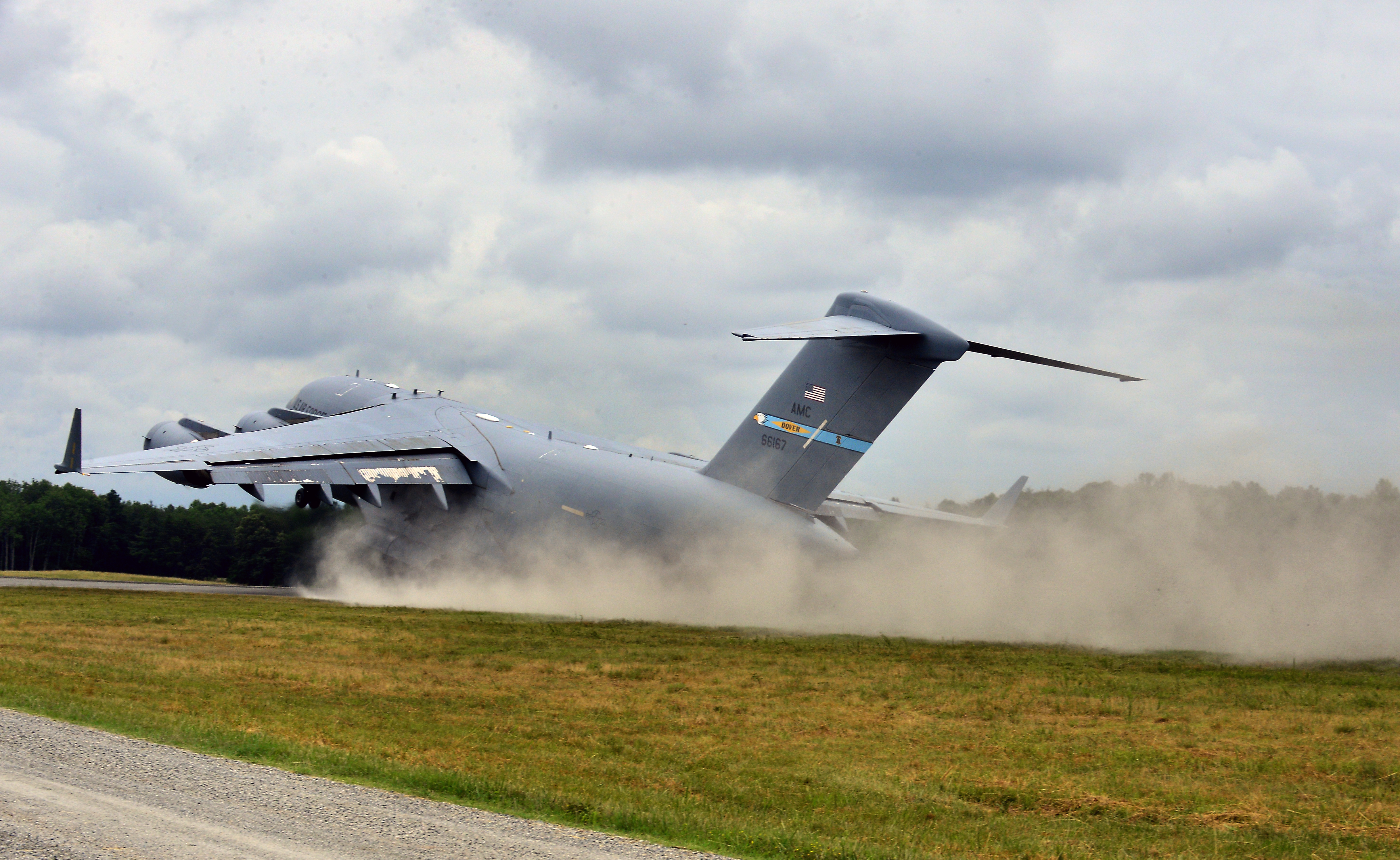 Air mobility units join forces to train in remote environments > Air ...