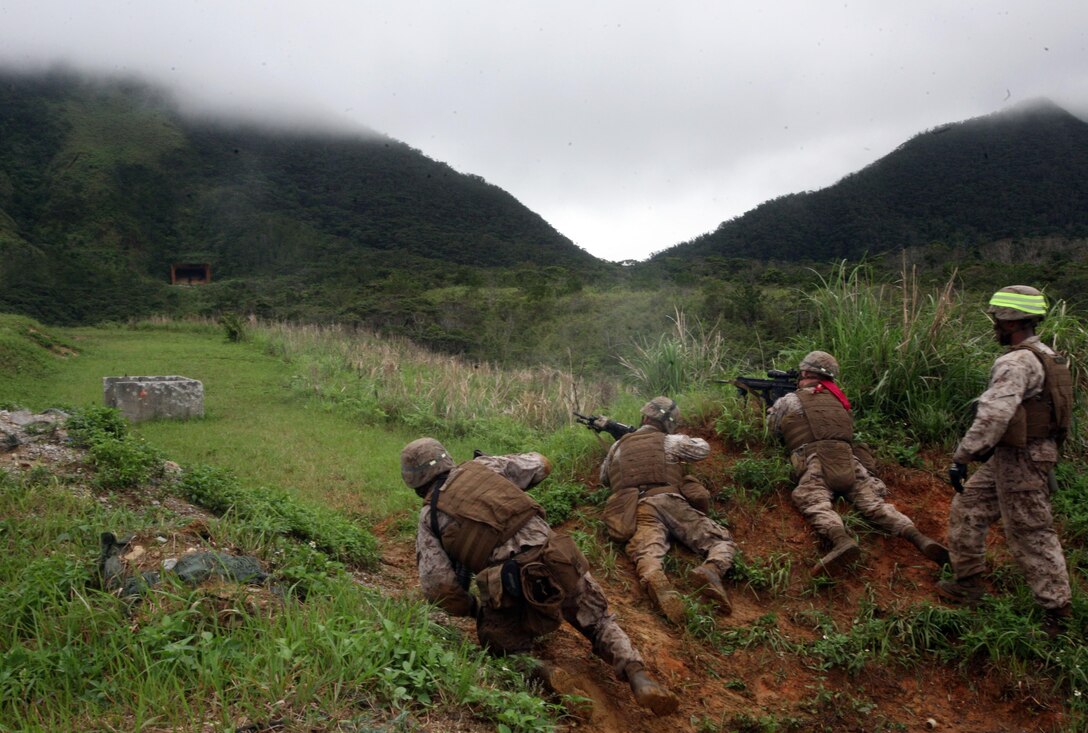 Company L Marines practice squad-sized attacks