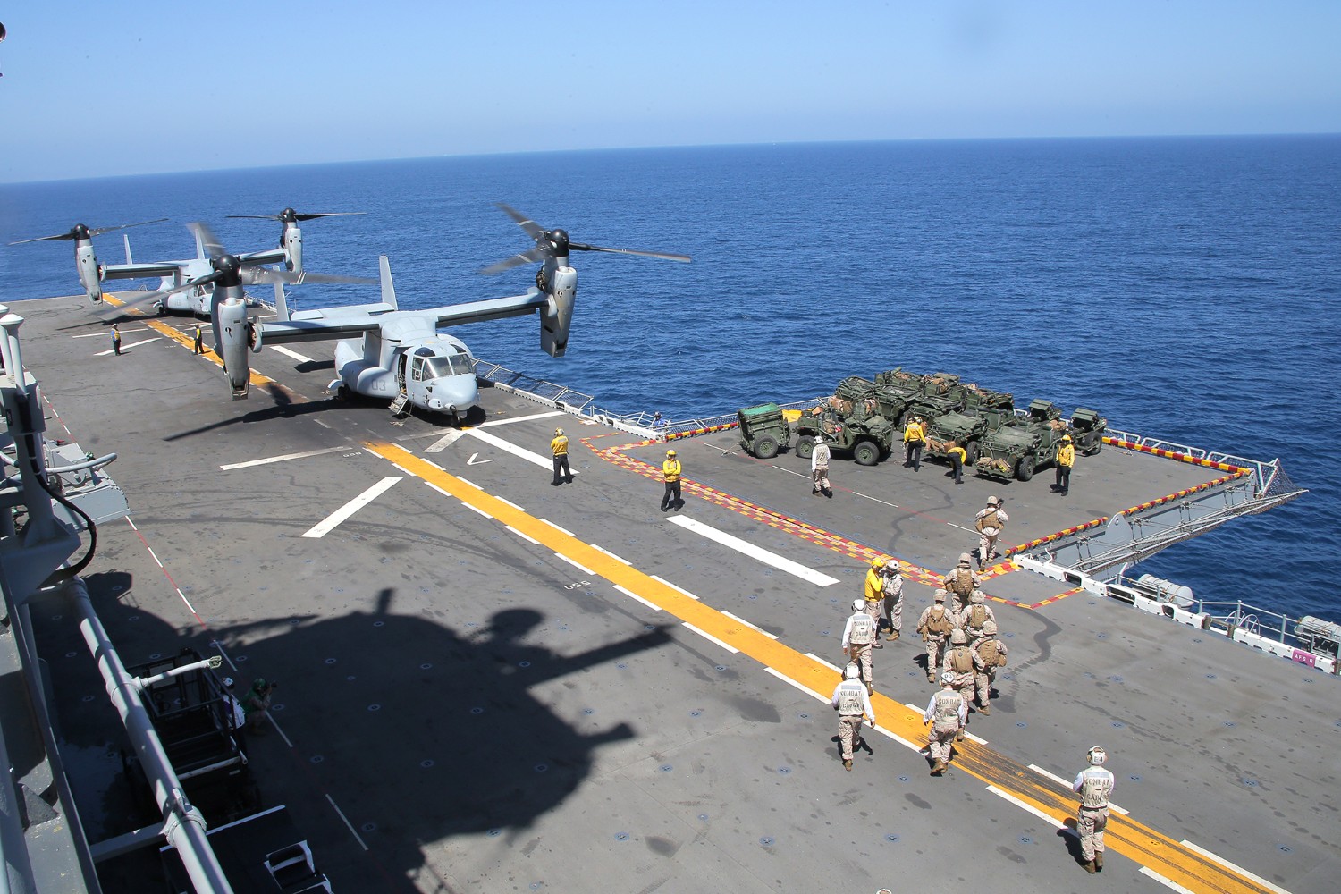 13th MEU supports PMINT flight ops