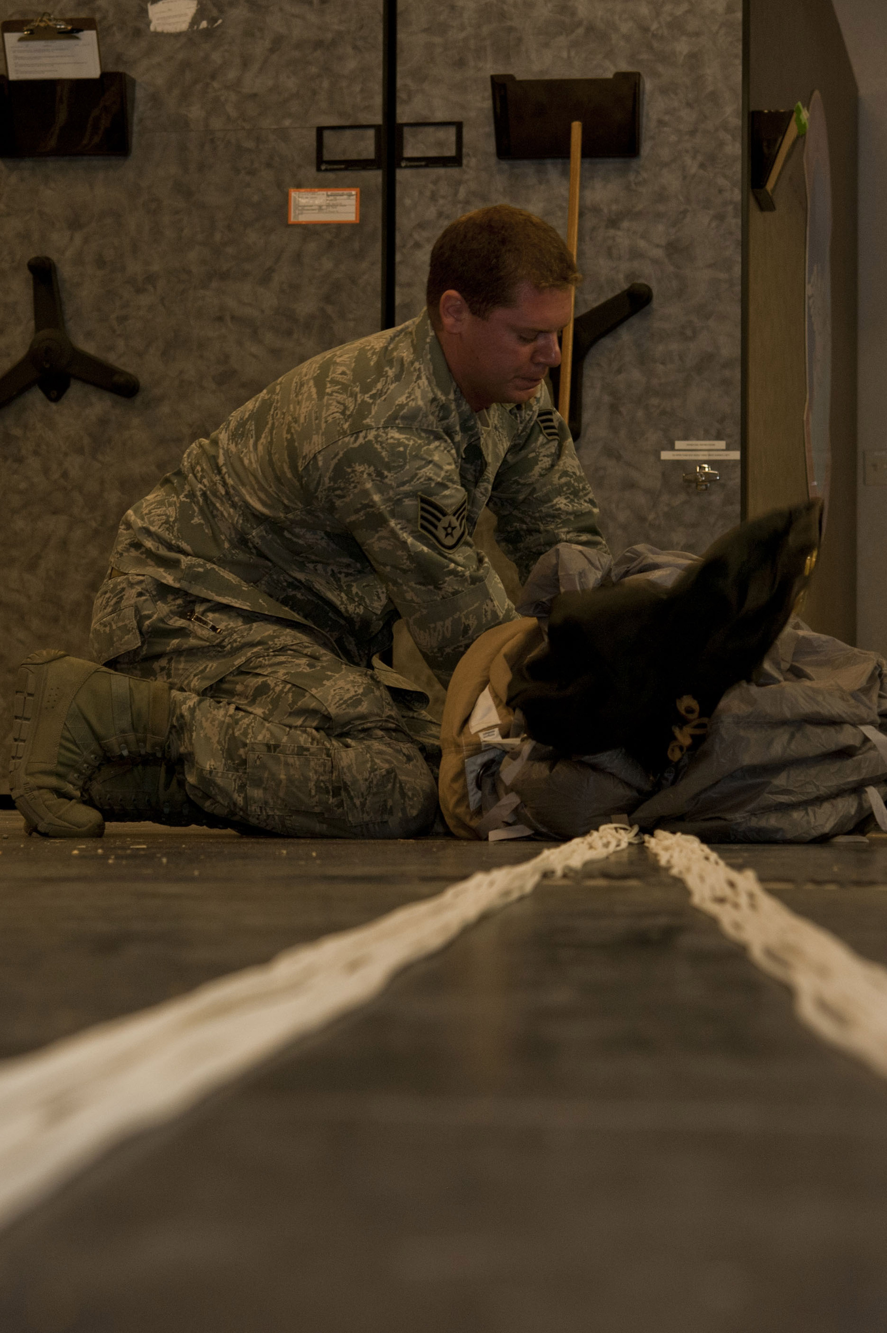 58th RQS riggers in action > Nellis Air Force Base > Article Display