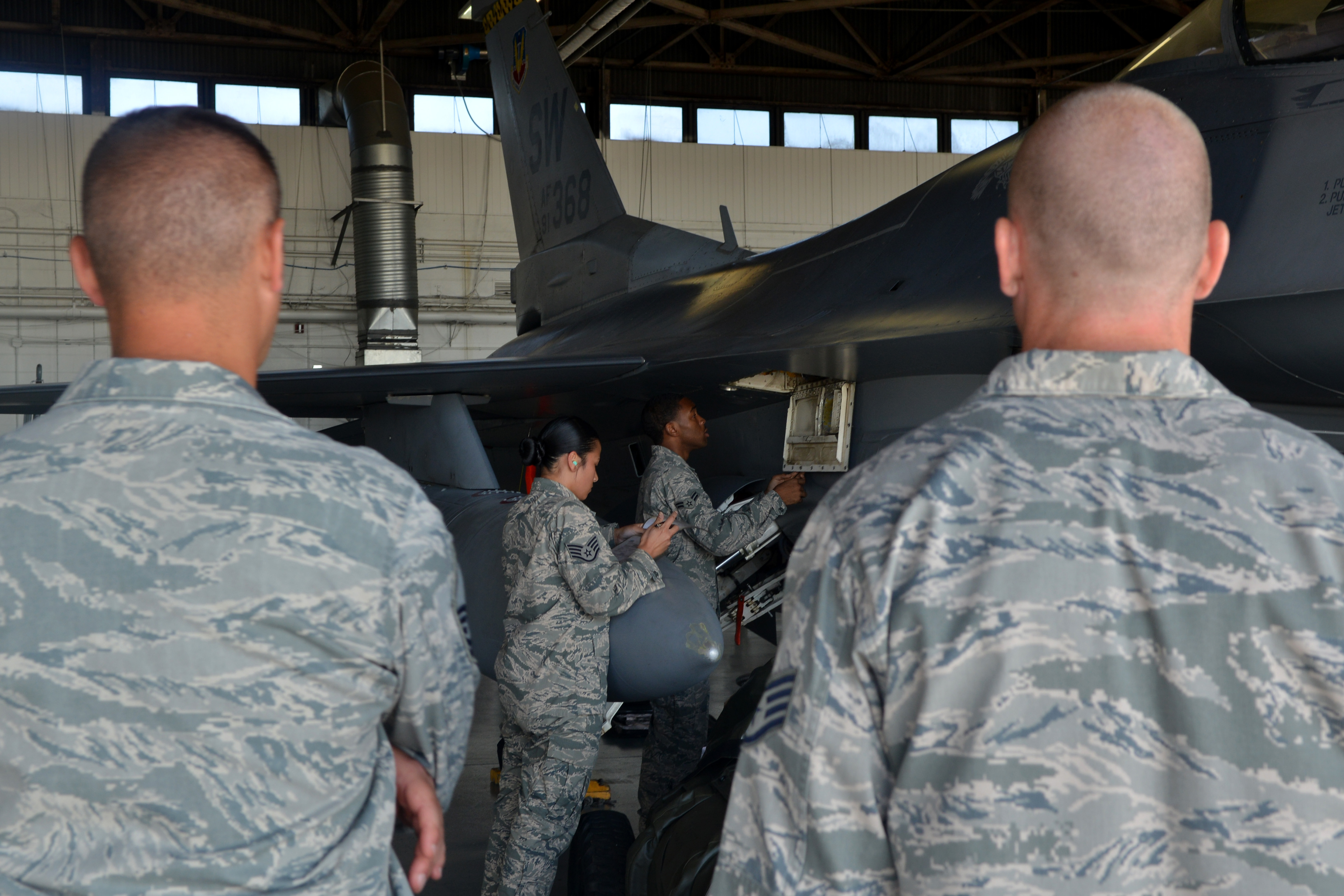 Shaw Airmen participate in weapons load competition > Shaw Air Force ...