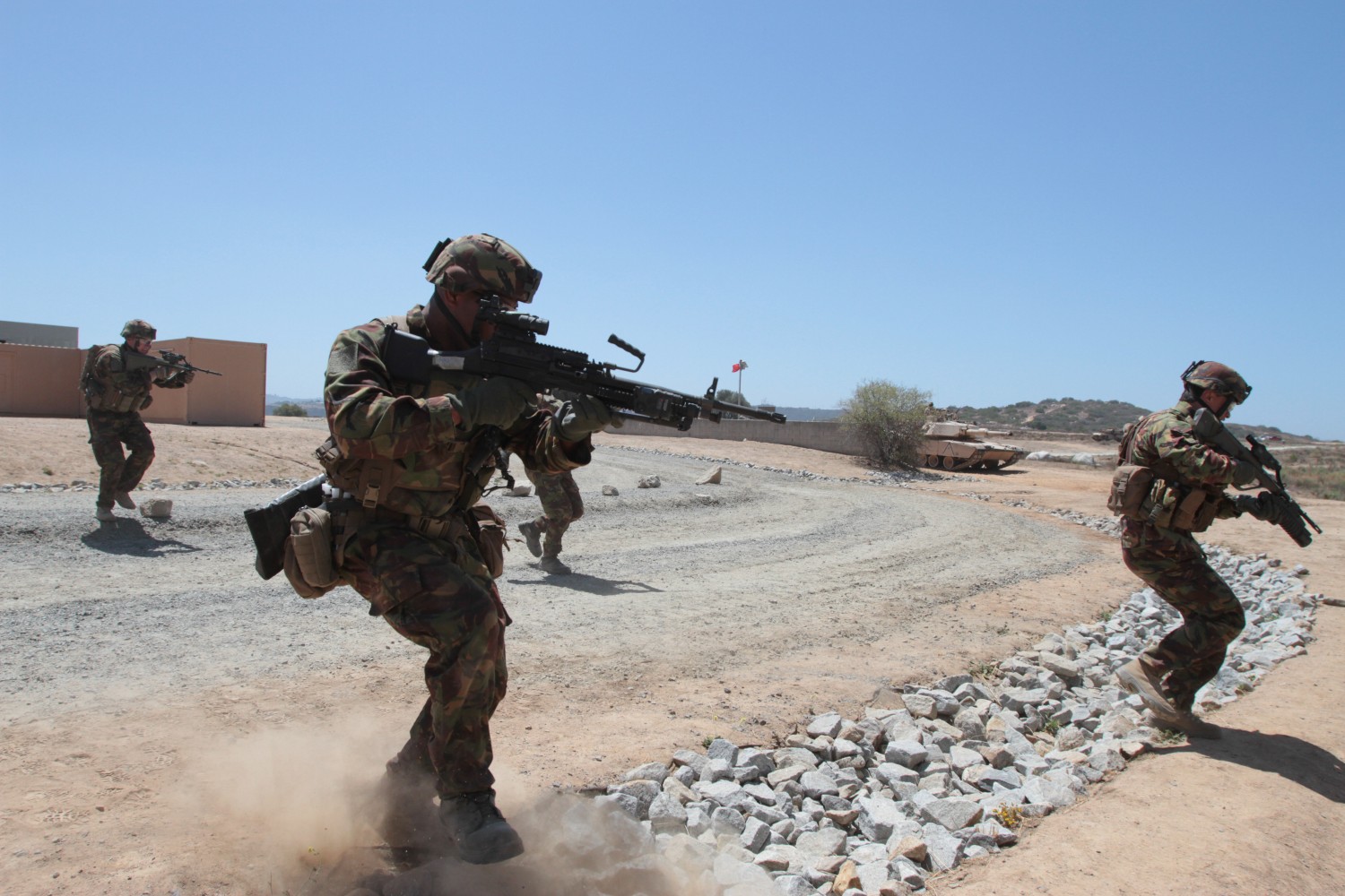 Canadian, New Zealand soldiers train with 1st Tank Battalion during ...