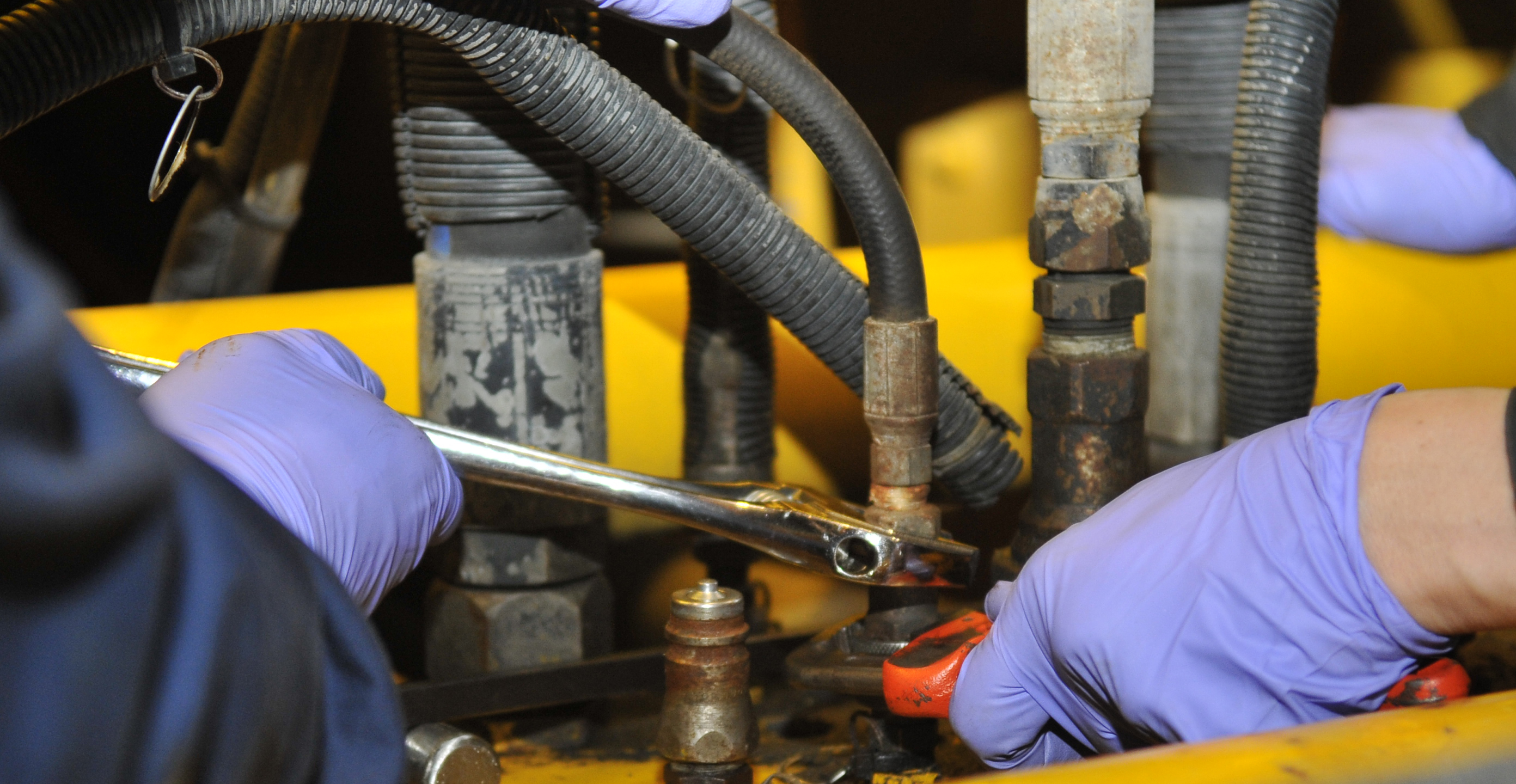 Vehicle maintenance keeps Misawa mobile > Pacific Air Forces > Article ...