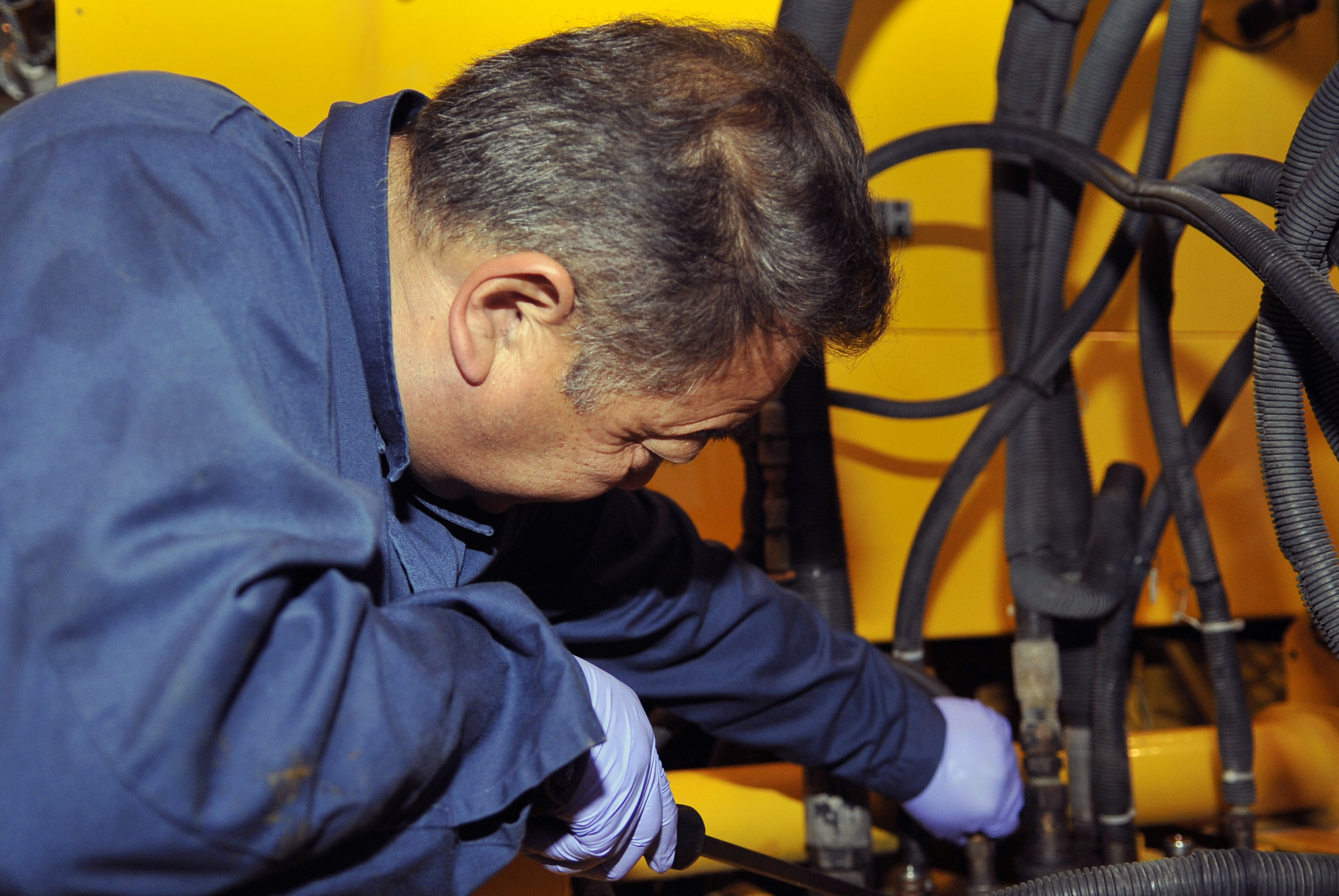 Vehicle maintenance keeps Misawa mobile > Pacific Air Forces > Article ...