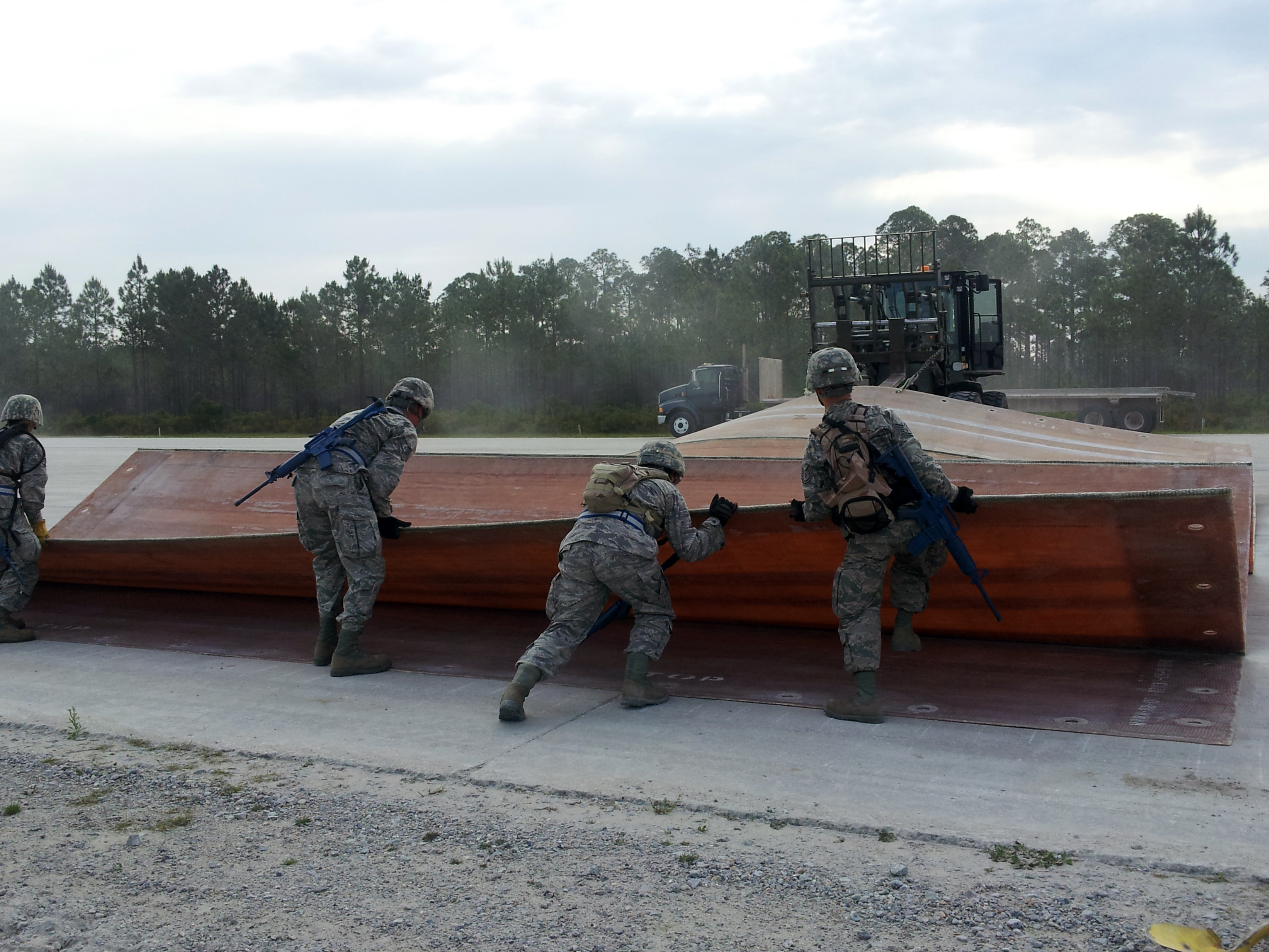 Silver Flag exercise prepares 'Okie' civil engineers > Air Force ...