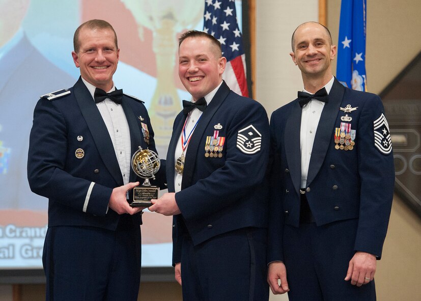 341 MW Annual Awards 2012