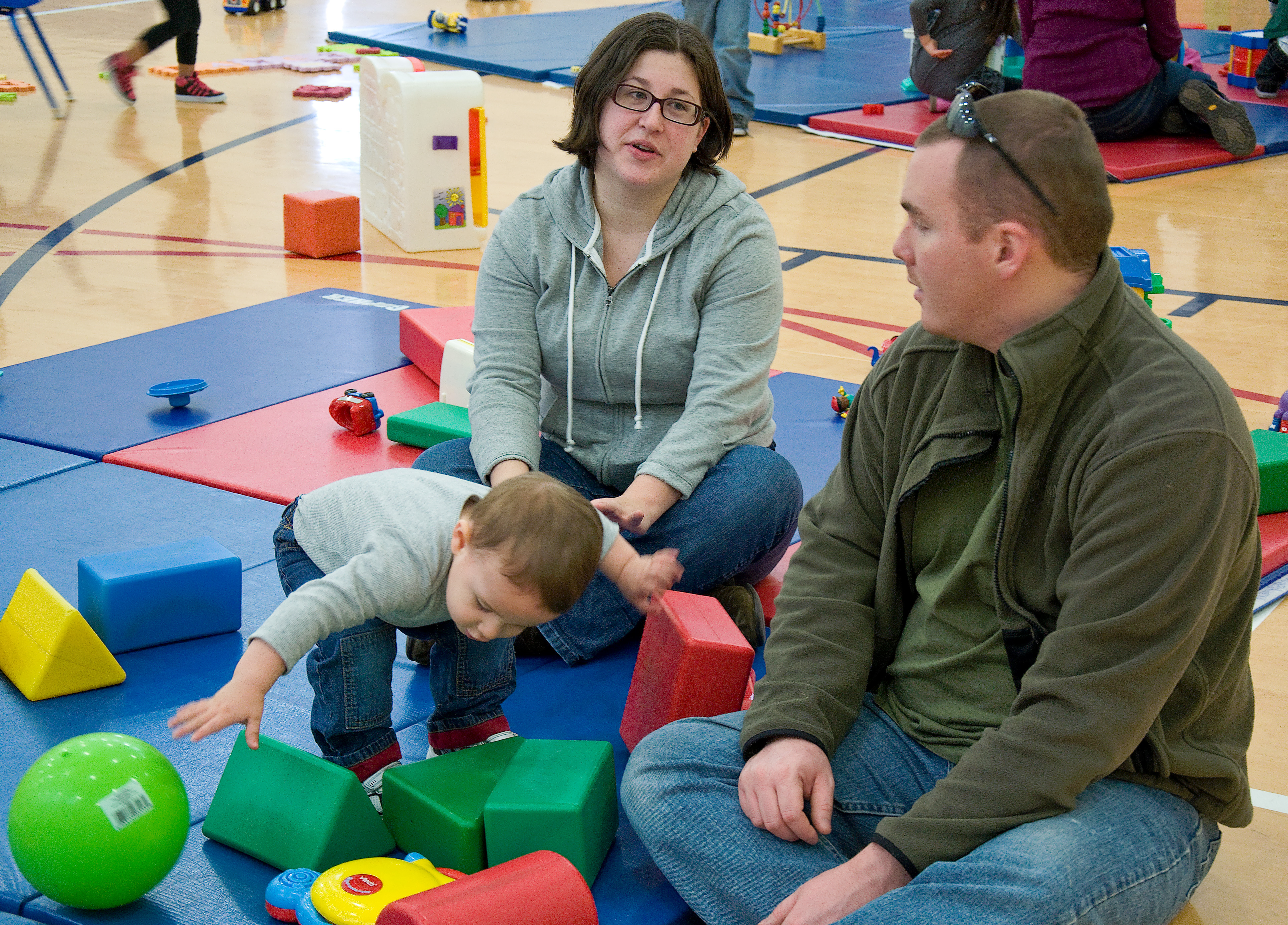 Youth Center program helps parents, children > Dover Air Force Base ...