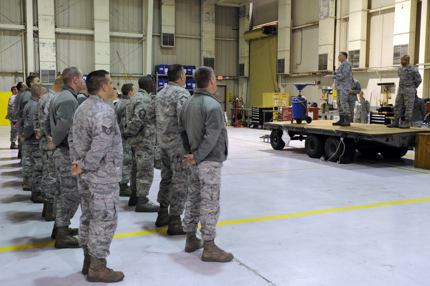 307 MXS recognizes top performers > 307th Bomb Wing > Article Display
