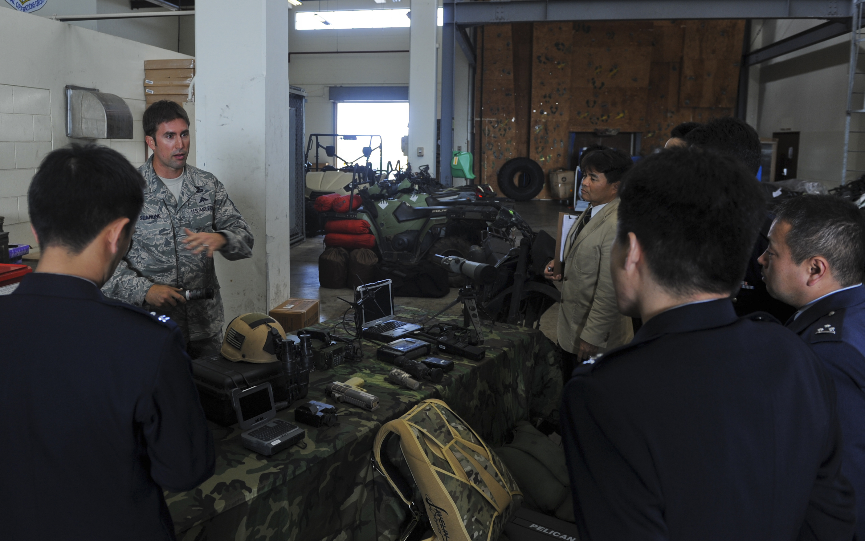 JASDF visits 353rd SOG > Kadena Air Base > Article Display