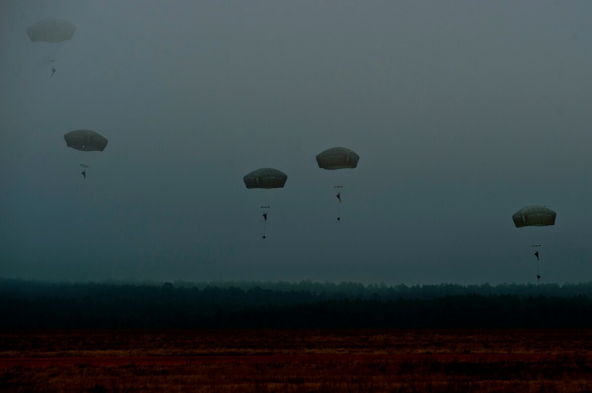 Women conquer heights and fights > Air Force > Article Display