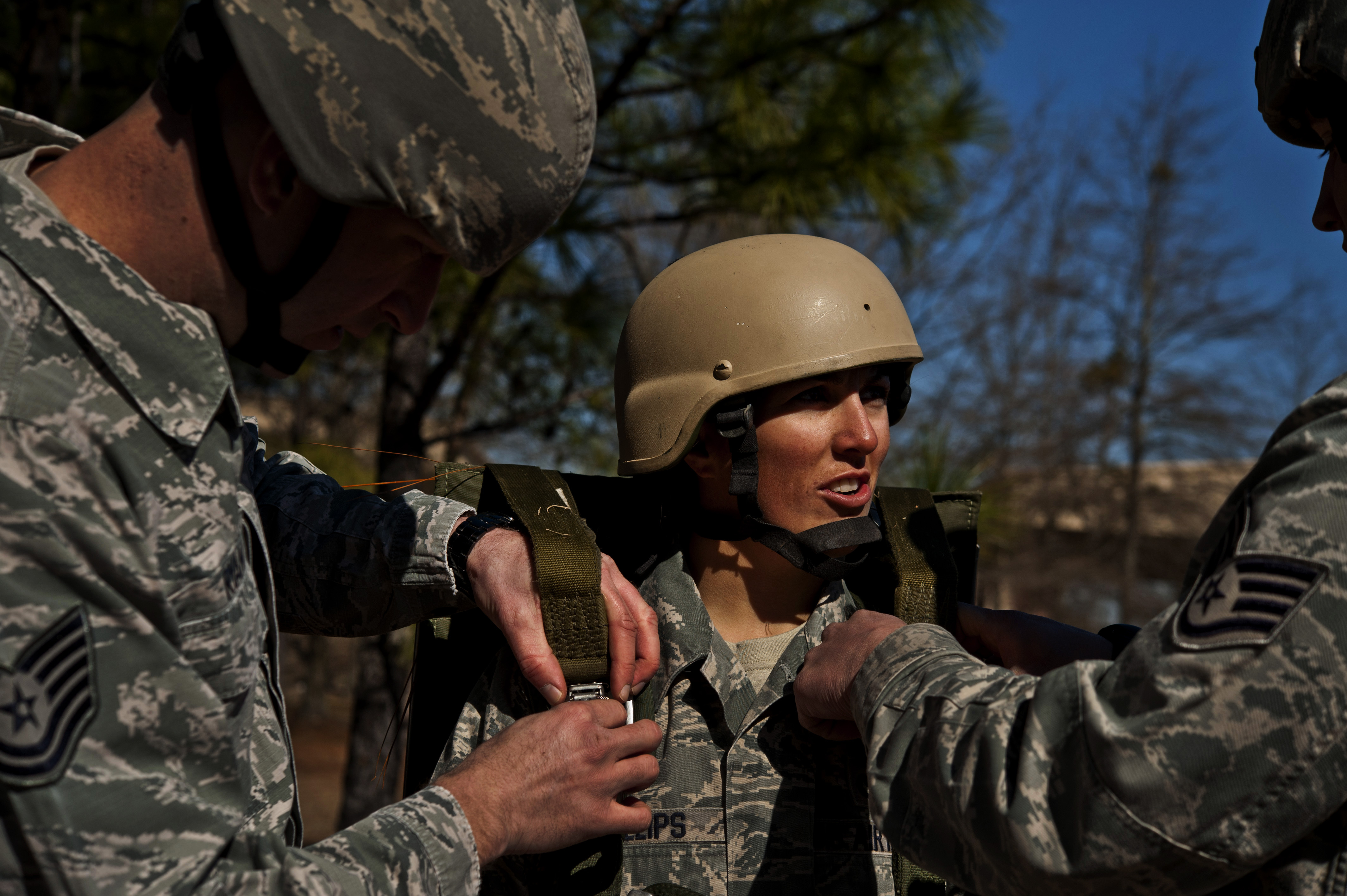 Women conquer heights and fights > Air Force > Article Display