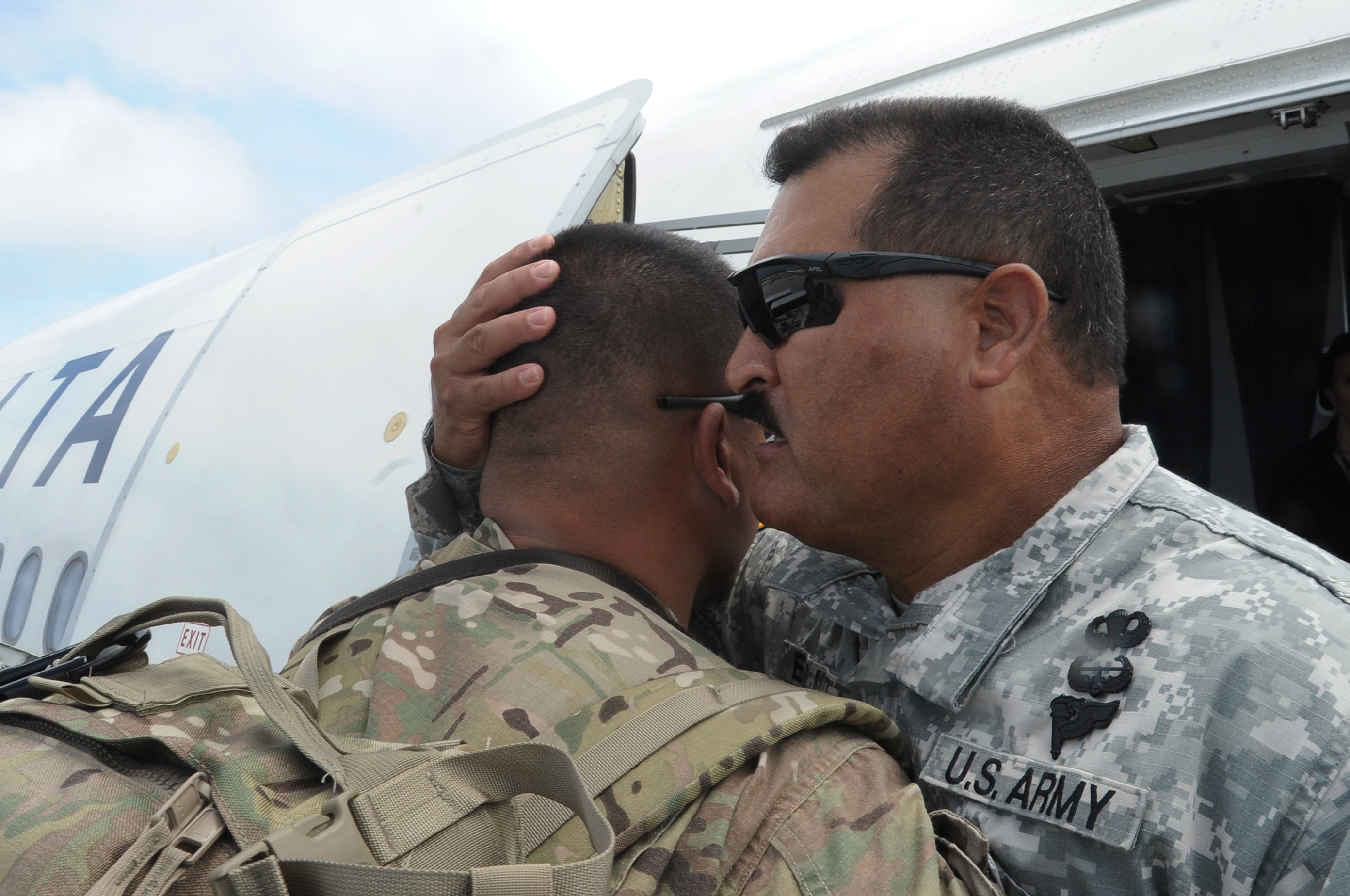 36th LRS assists in Army National Guard deployment > Andersen Air Force ...