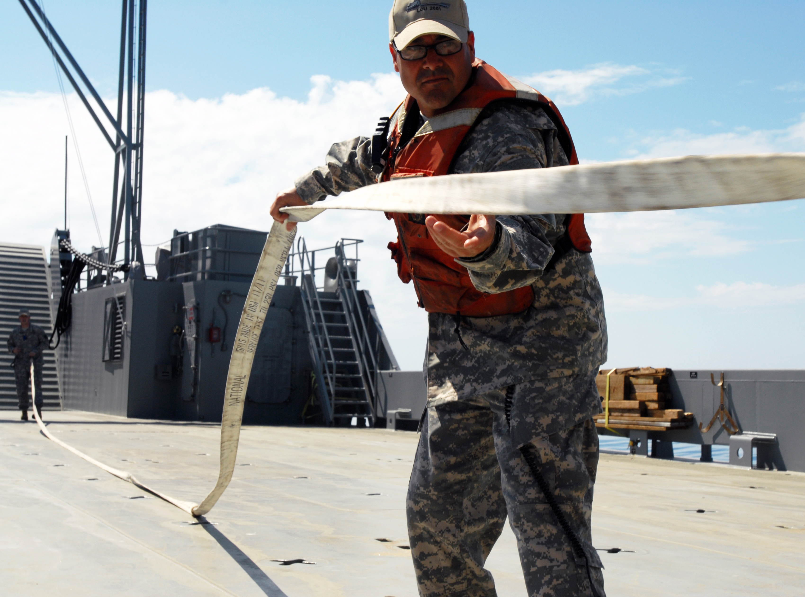 7th Sus. Bde. LCU deploys in support of humanitarian crisis exercise in ...