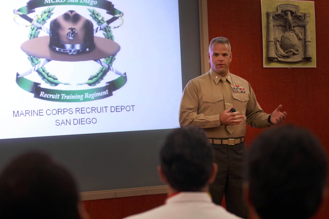 Executive Forum gets Marine Corps Experience