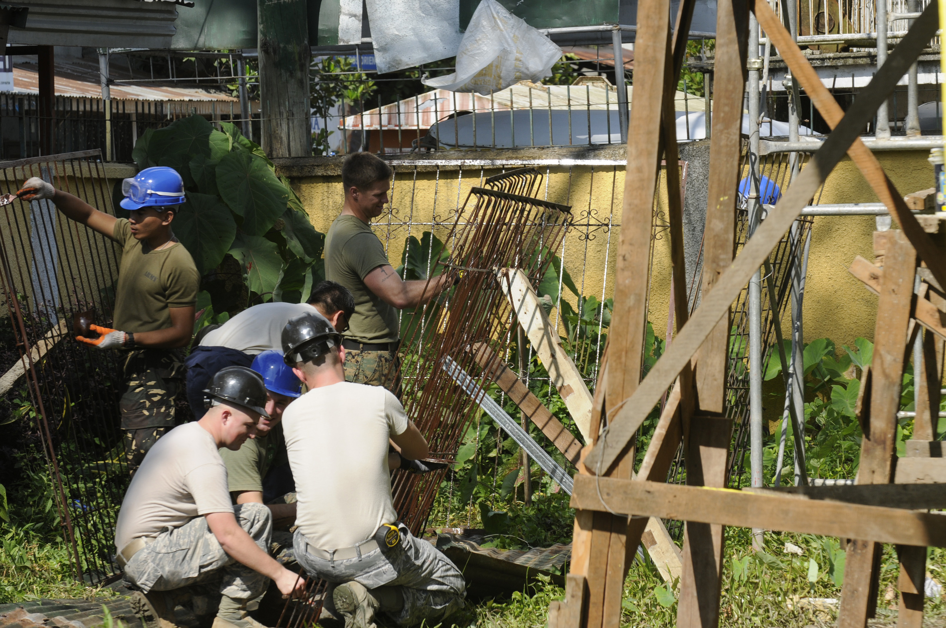 US, Philippine service members work together during PACANGEL > Air ...